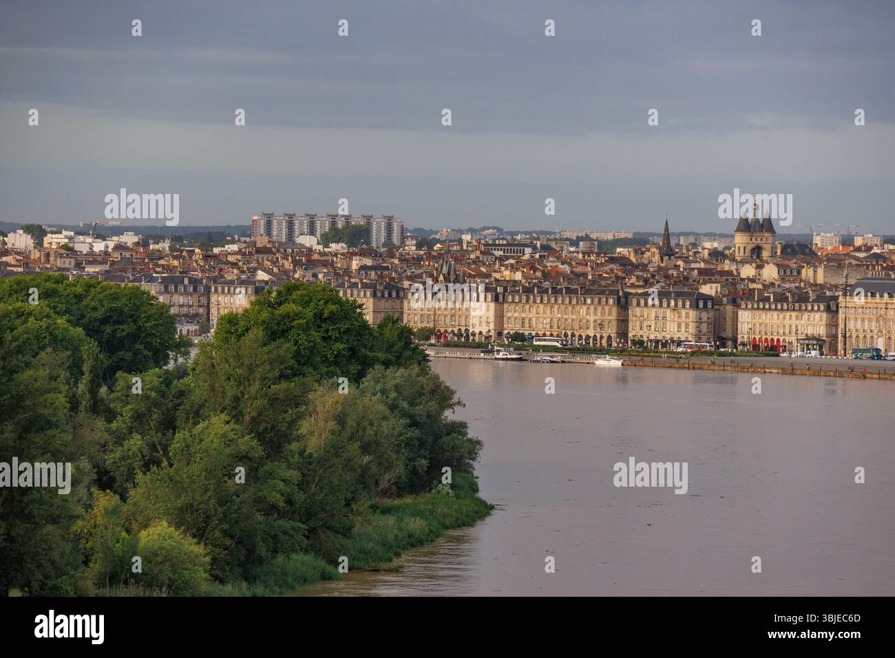 the city of Bordeaux in france Stock Photo - Alamy