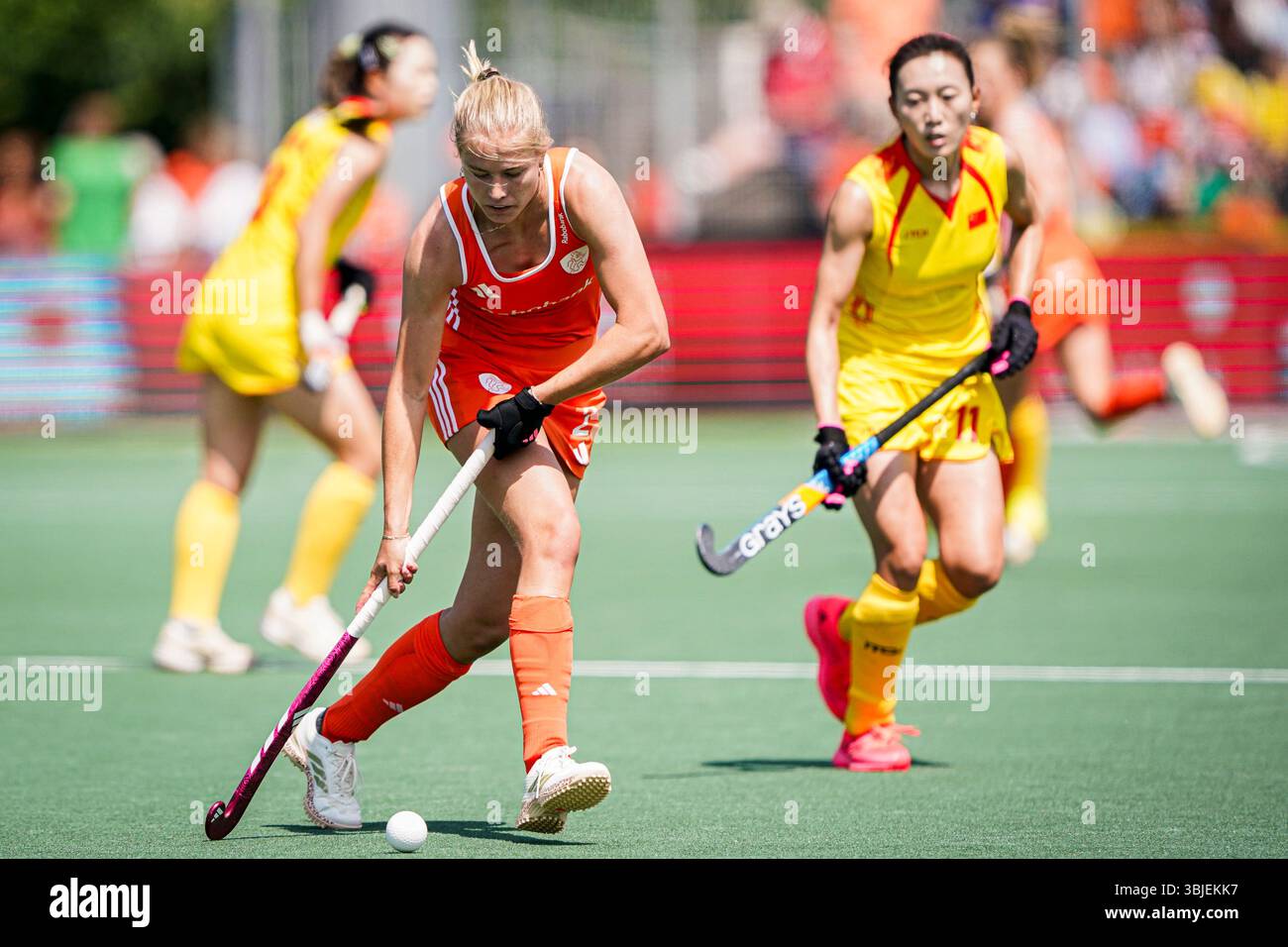 AMSTERDAM, NETHERLANDS - JUNE 15: Luna Fokke of The Netherlands runs ...