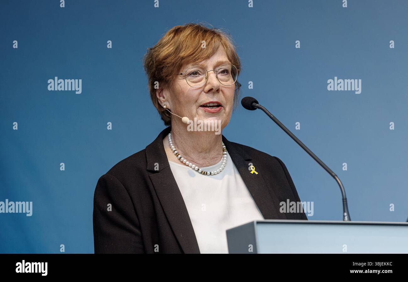15 June 2025, Schleswig-Holstein, Kiel: Sabine Sütterlin-Waack (CDU ...