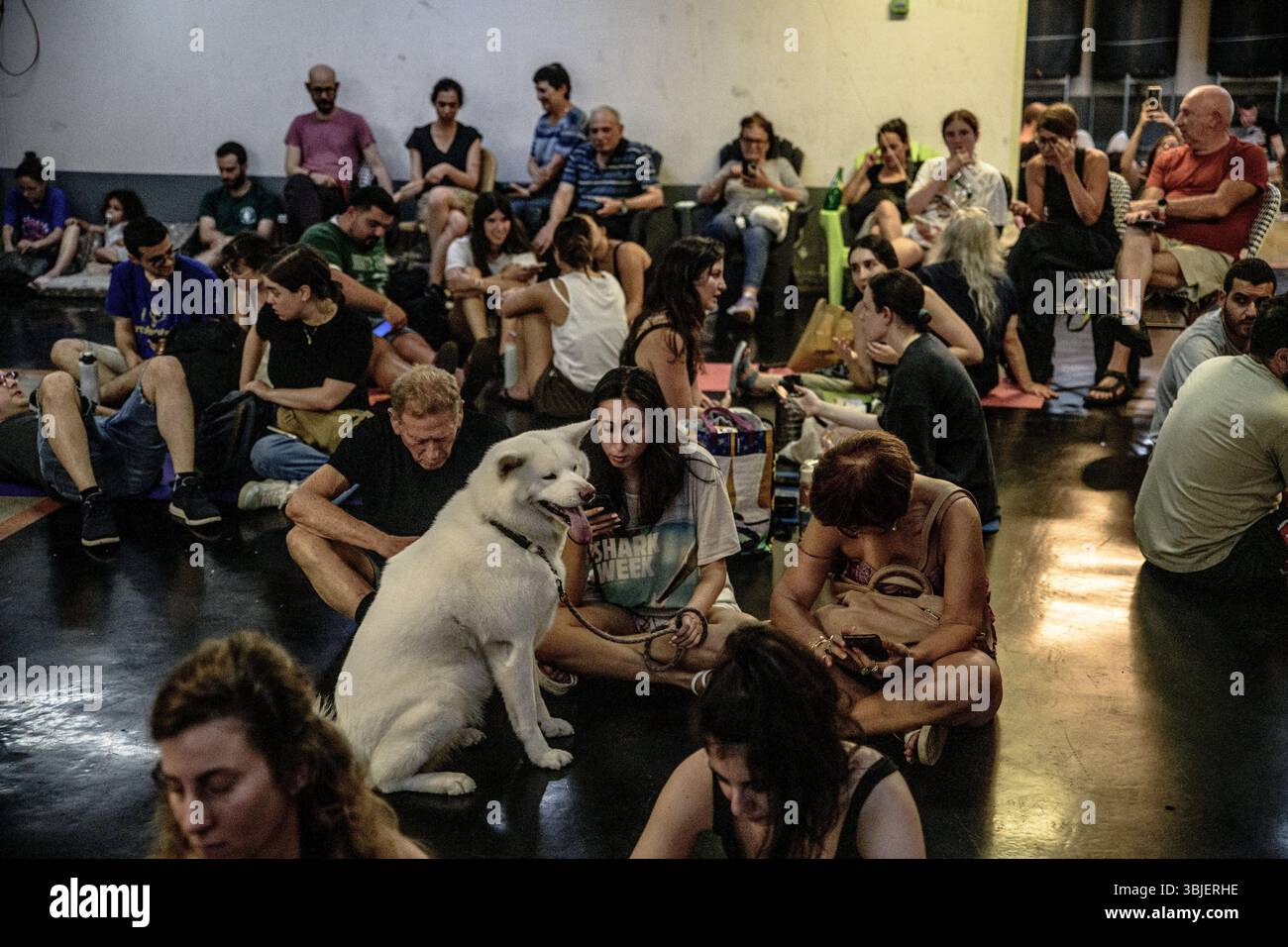 Israel. 14th June, 2025. Israelis taking shelter in a public ...