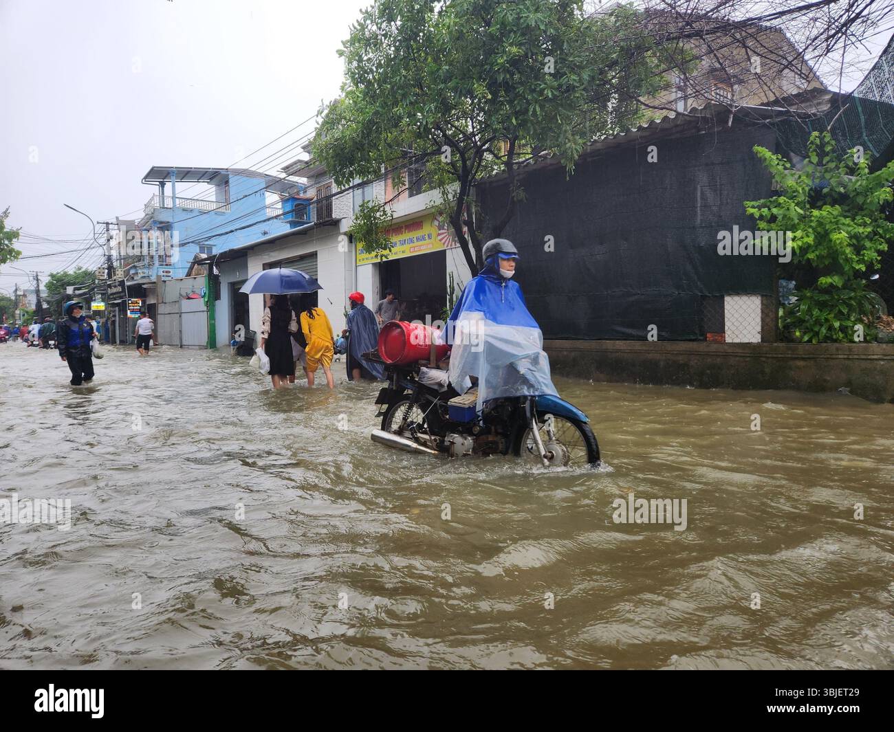 Vietnam flood 2025 hi-res stock photography and images - Alamy