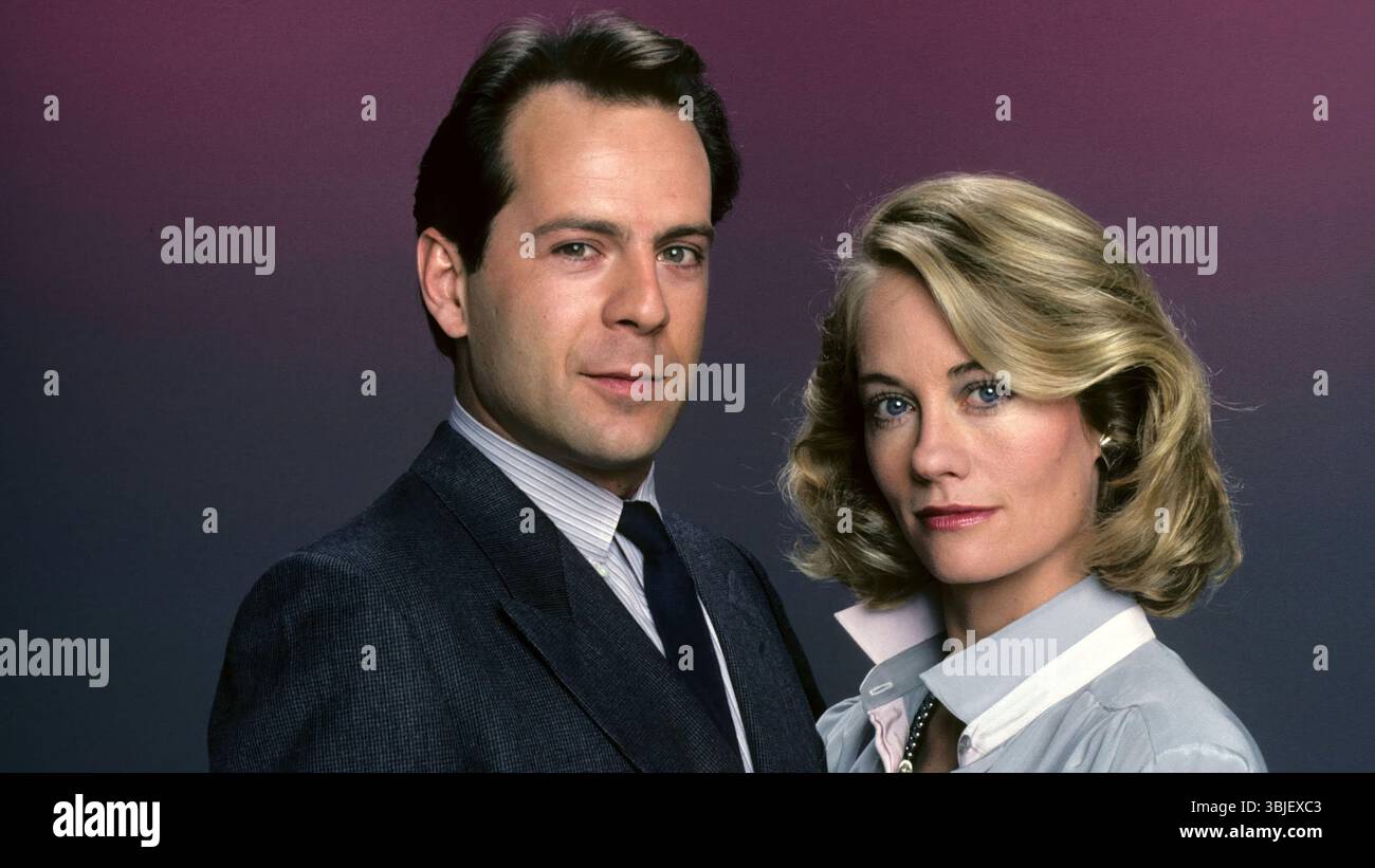 CYBILL SHEPHERD and BRUCE WILLIS in MOONLIGHTING (1985). Credit: ABC ...