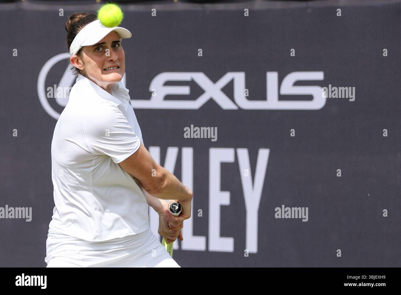 Ilkley, UK. 15th June, 2025. Ilkley Tennis Club, England, June 15th 2025: Rebecca Marino during ...