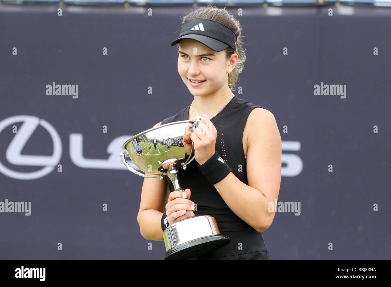 Iva jovic hi-res stock photography and images - Alamy