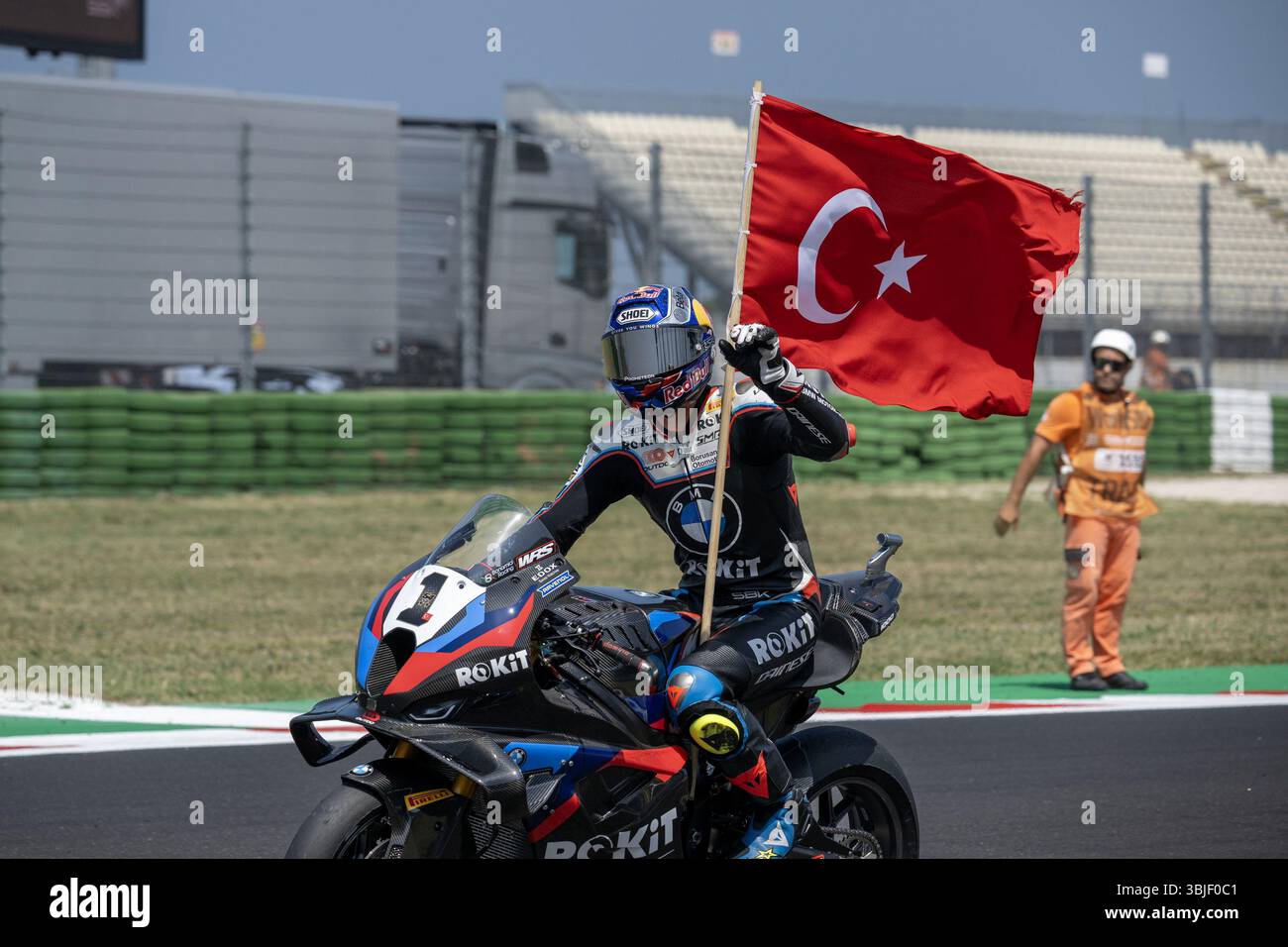 N° 1 Toprak Razgatlioglu TUR BMW M1000RR ROKIT BMW Motorrad WorldSBK ...