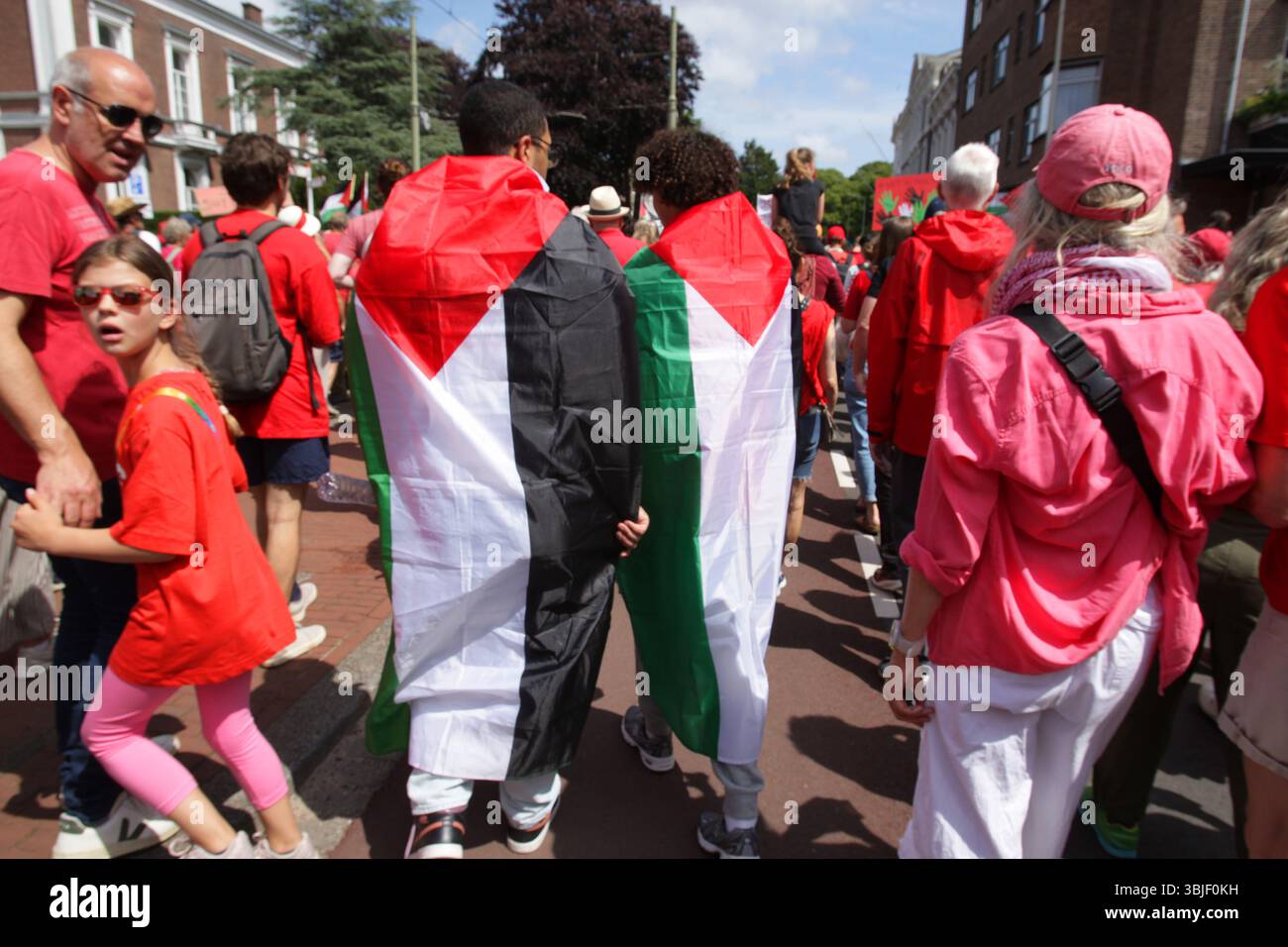 THE HAGUE,NETHERLANDS - JUNE 15: Tens of thousands protesters marched ...