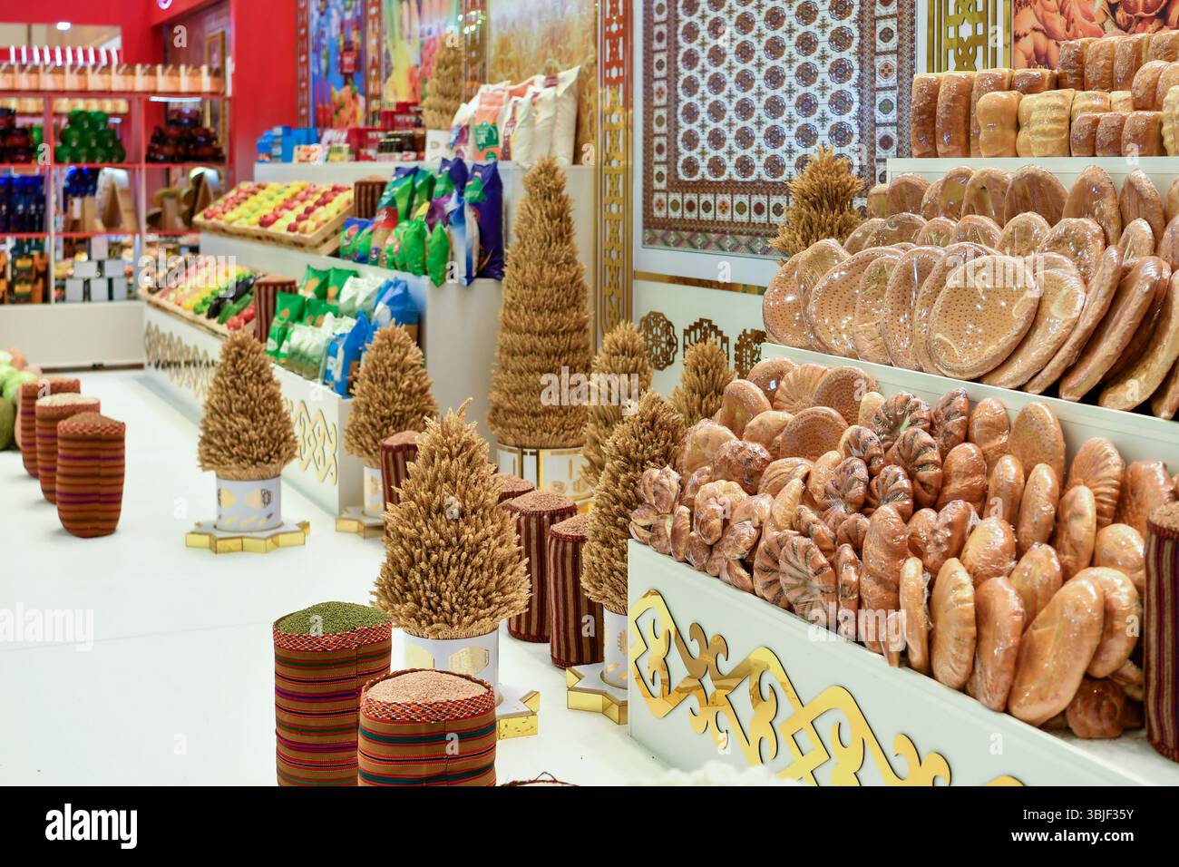 (250615) -- BEIJING, June 15, 2025 (Xinhua) -- This photo taken on Nov ...