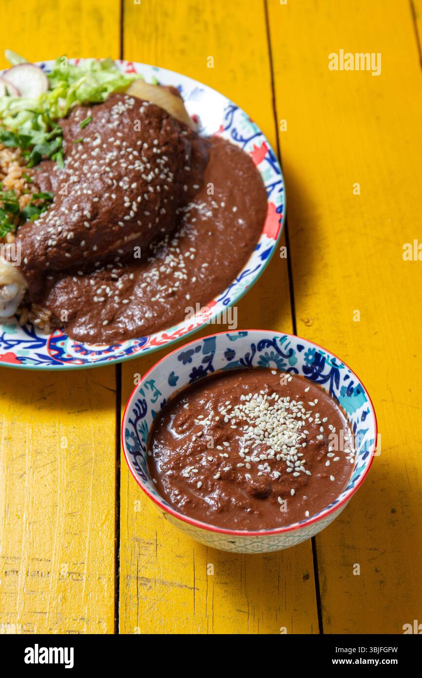 Celebrate Mexican flavors with mole poblano for Mexican independence ...