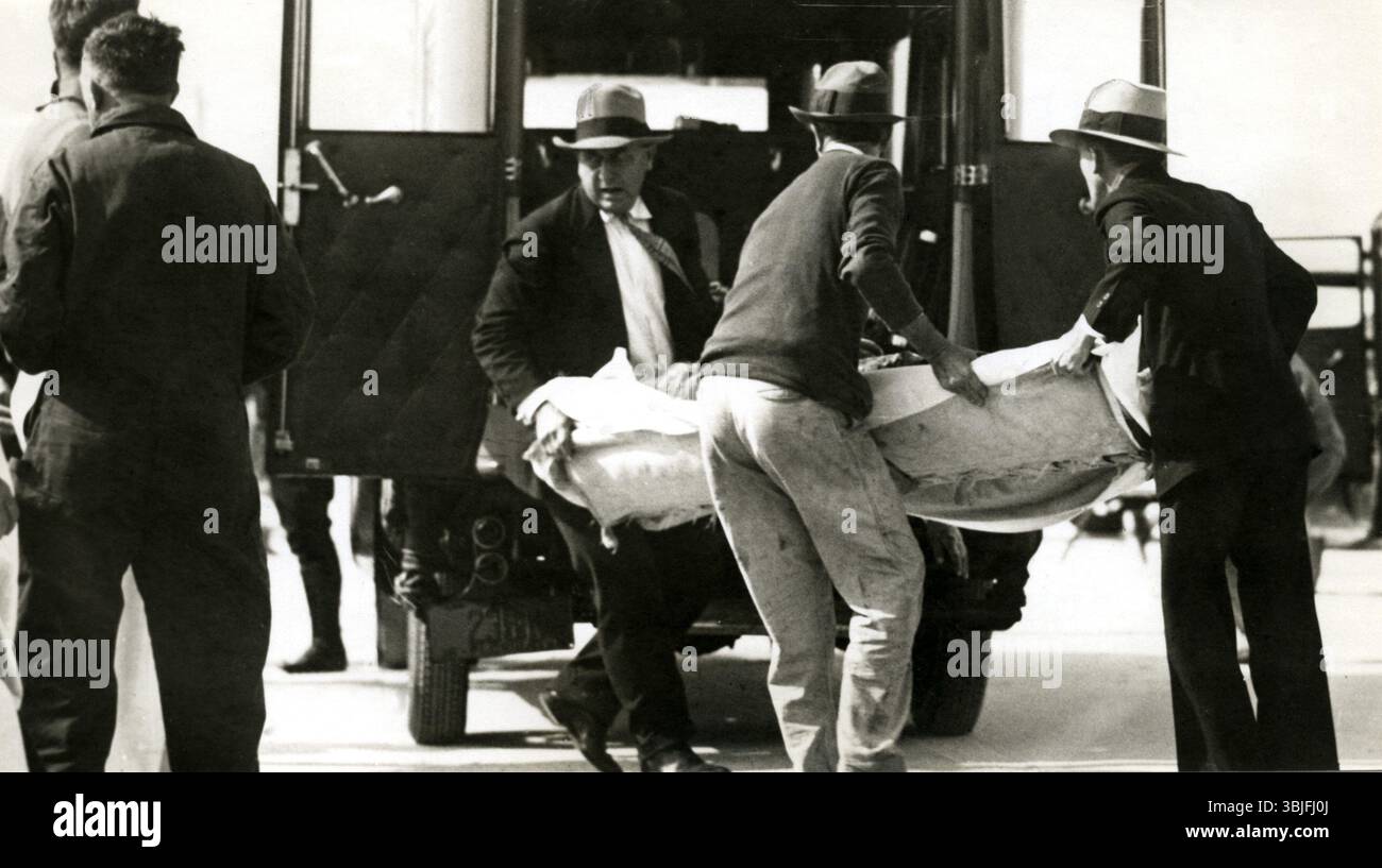 1920s car beach hi-res stock photography and images - Alamy