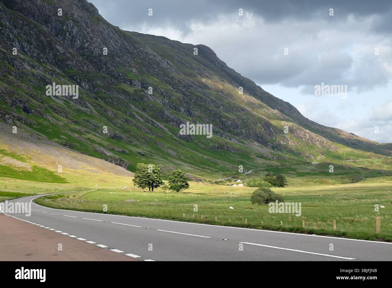 Looking towards the ridge of Stob Coire Leith and Meall Dearg from ...