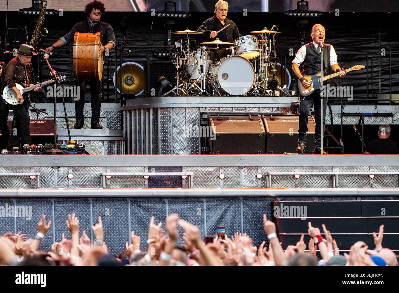 Prague, Czech Republic. 15th June, 2025. American singer and guitarist ...
