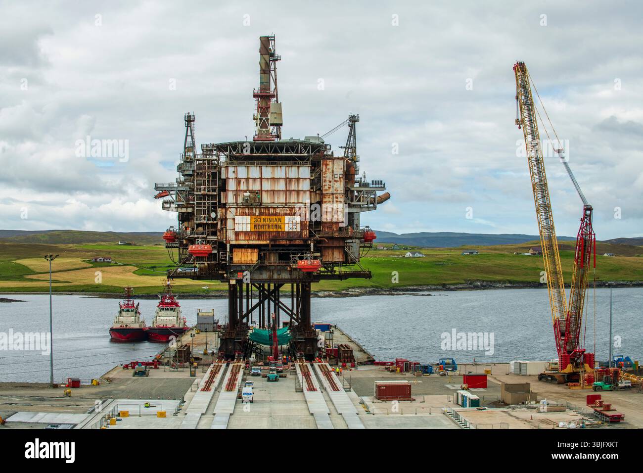 Dales voe lerwick harbour hi-res stock photography and images - Alamy