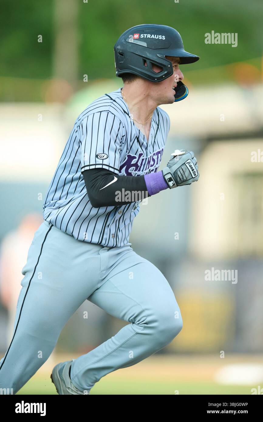 Winston-Salem Dash Weston Eberly (3) runs to first base during a game ...