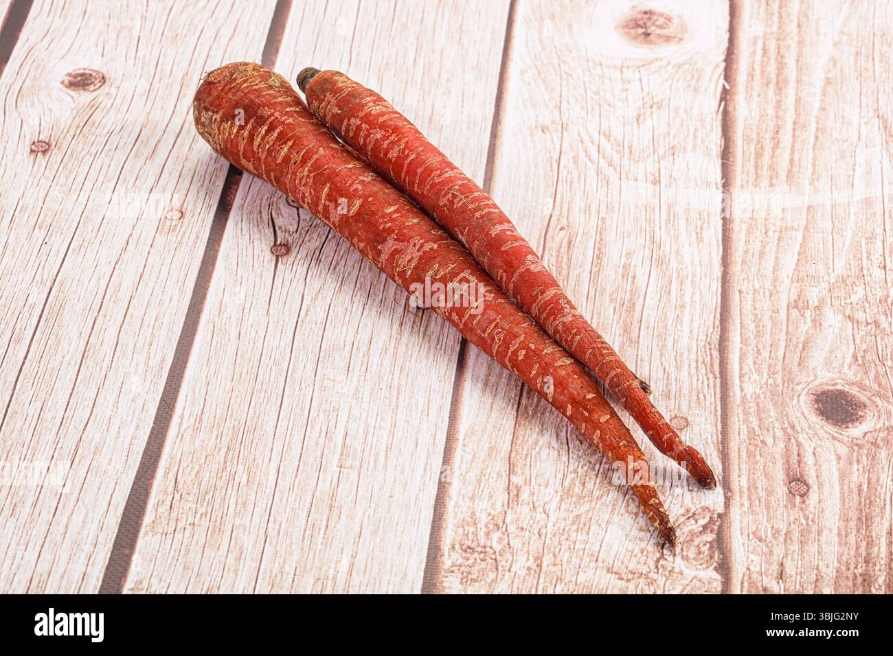 Red indian raw carrot hi-res stock photography and images - Alamy
