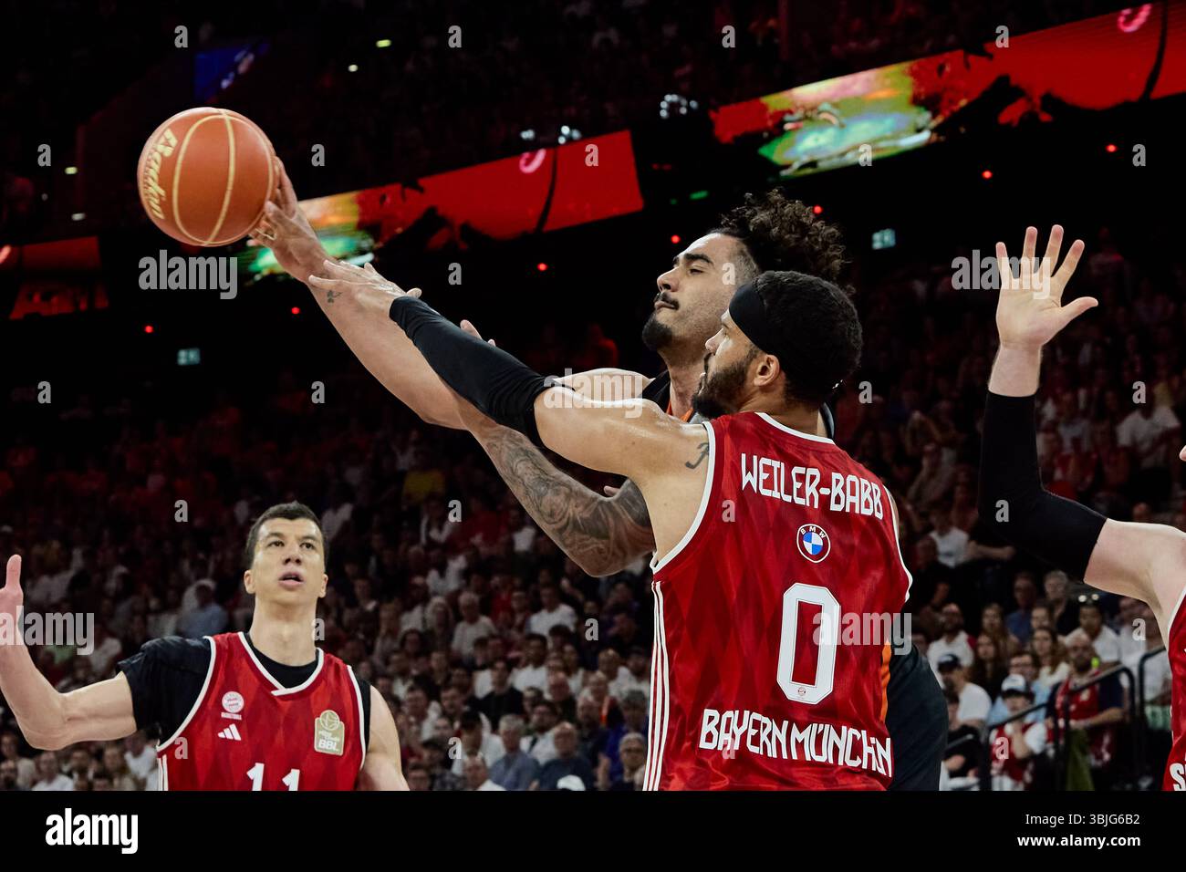 Muenchen, Deutschland. 15th June, 2025. SANTOS Marcio (ratiopharm Ulm ...