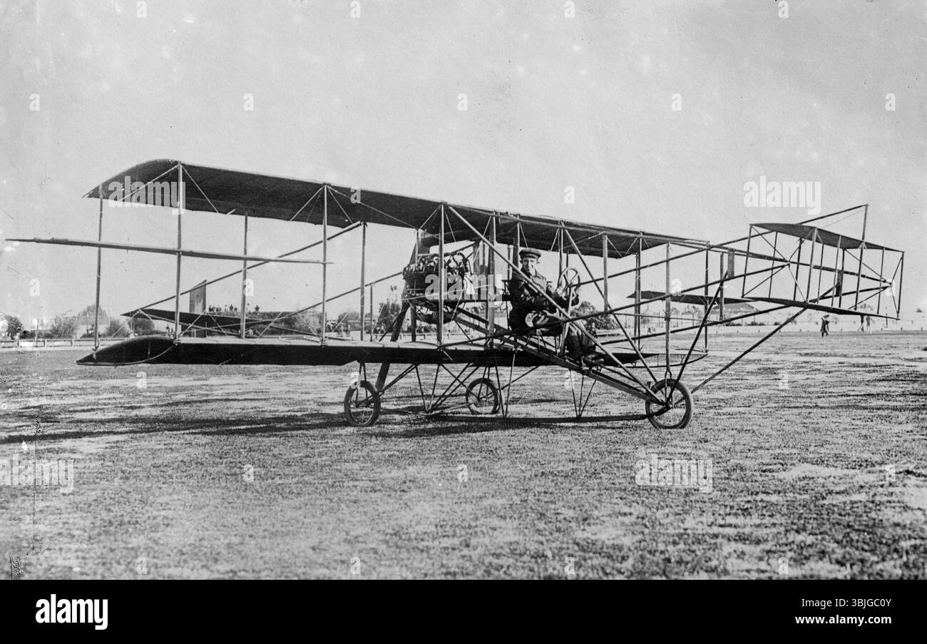 Hamilton plane Black and White Stock Photos & Images - Alamy