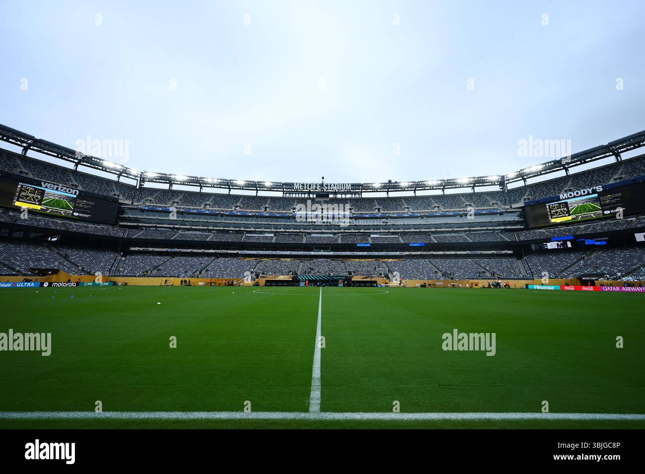 View of the MetLife stadium soccer pitch before the start of the ...
