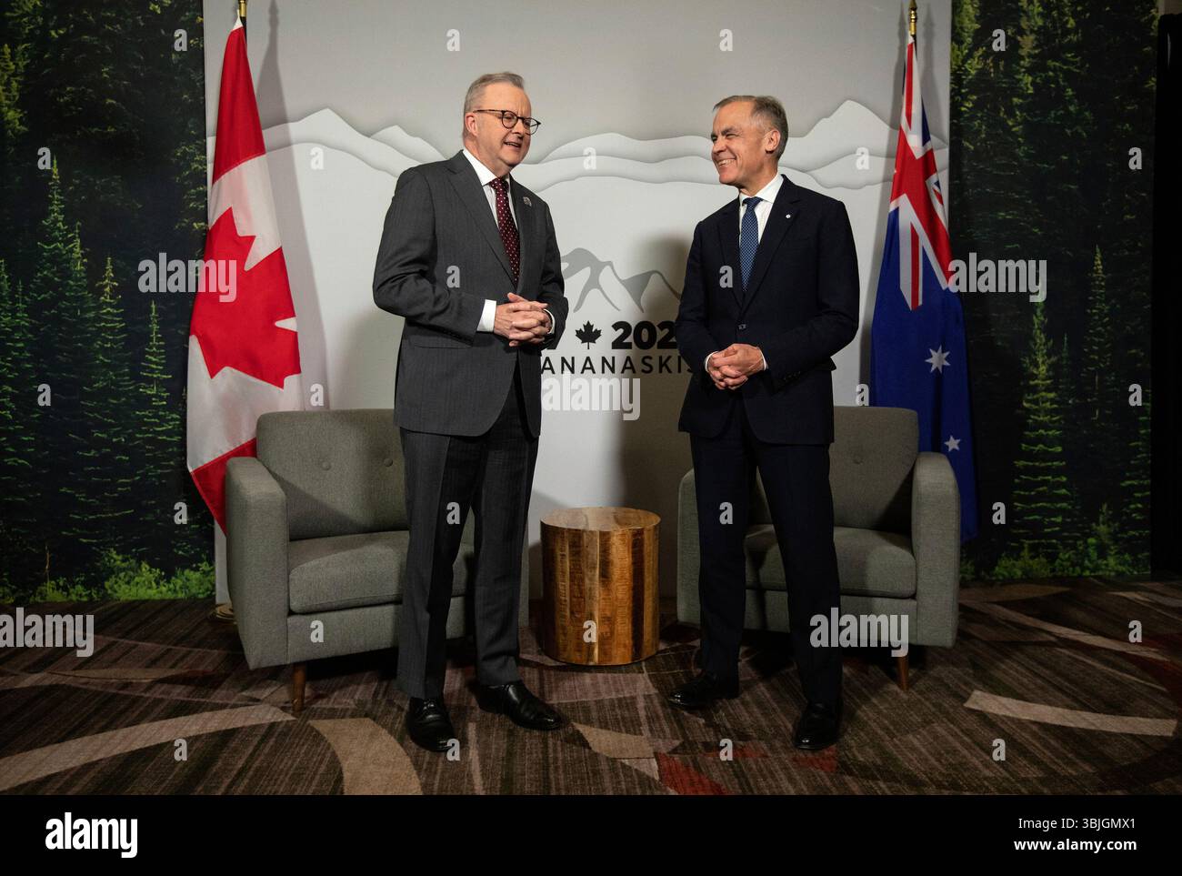 Canada's Prime Minister Mark Carney, right, meets with Australian Prime ...