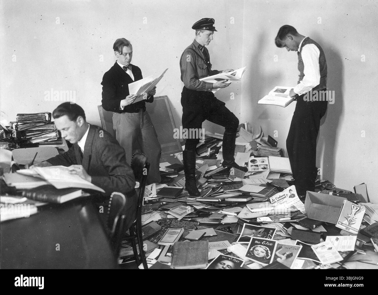 Nazi Germany 1933-05 Hirschfeld Institute Berlin library plundering ...