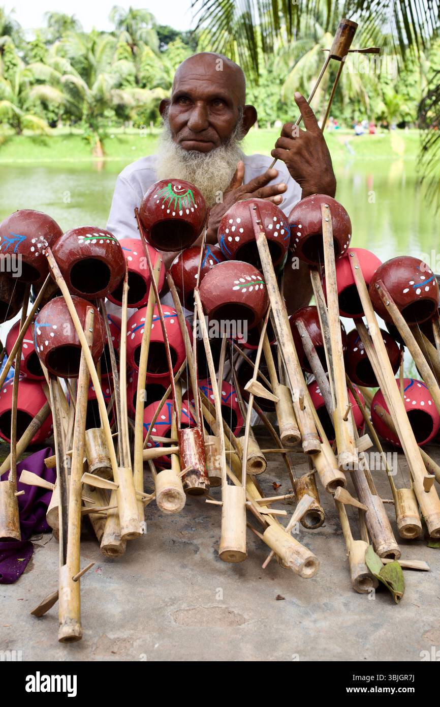 Sonargaon crafts hi-res stock photography and images - Alamy