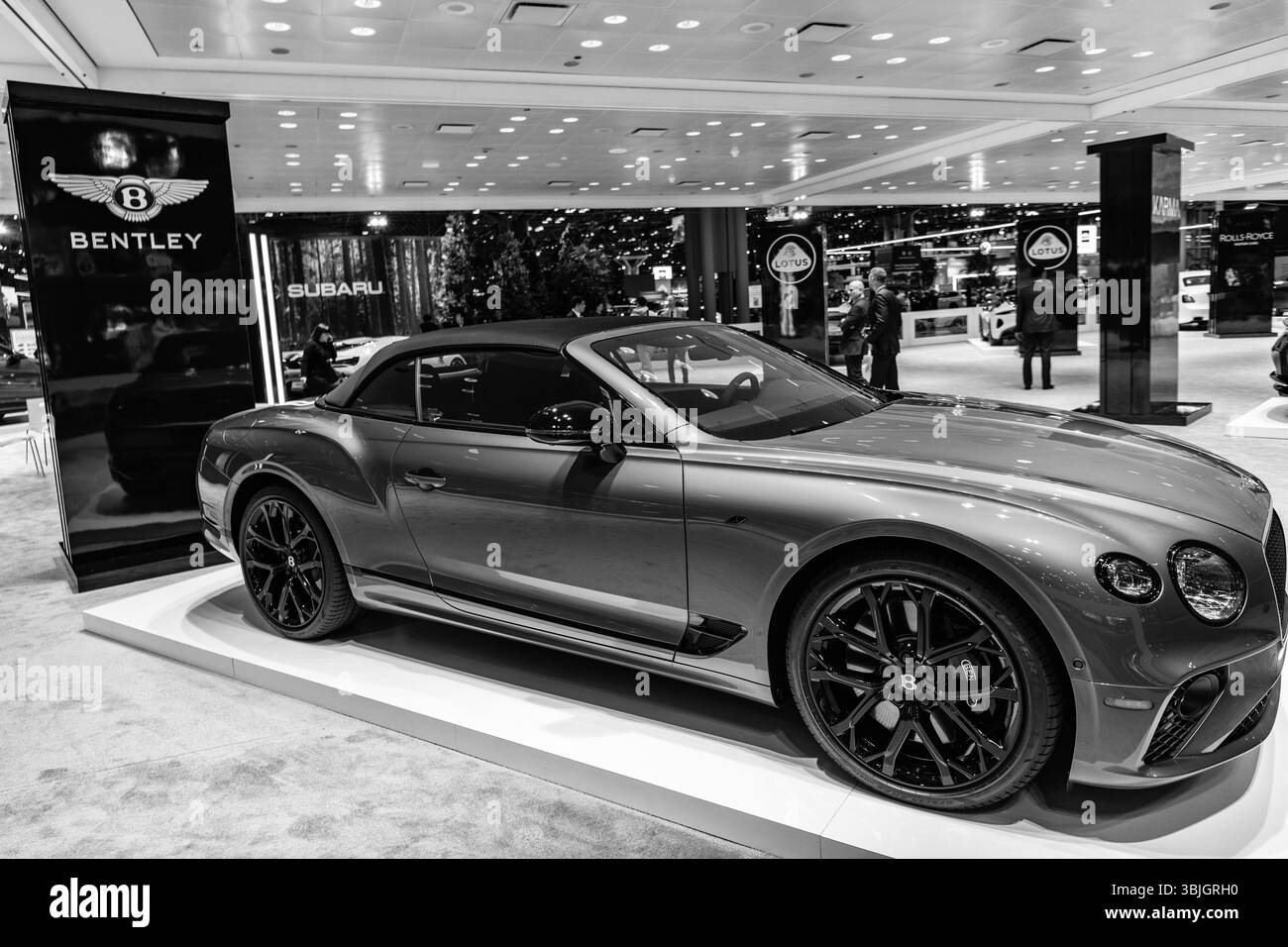 Continental bentley side view Black and White Stock Photos & Images - Alamy