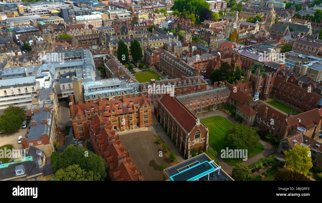 Aerial view of Cambridge University campus showing historic buildings ...