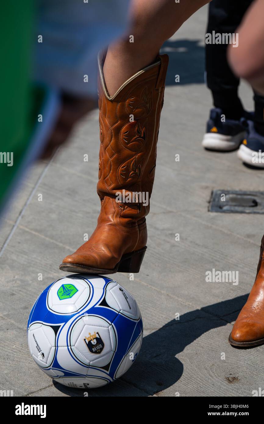 Seattle, USA. 15th Jun 2025. Just after 4:00pm The Seattle Sounders an ...