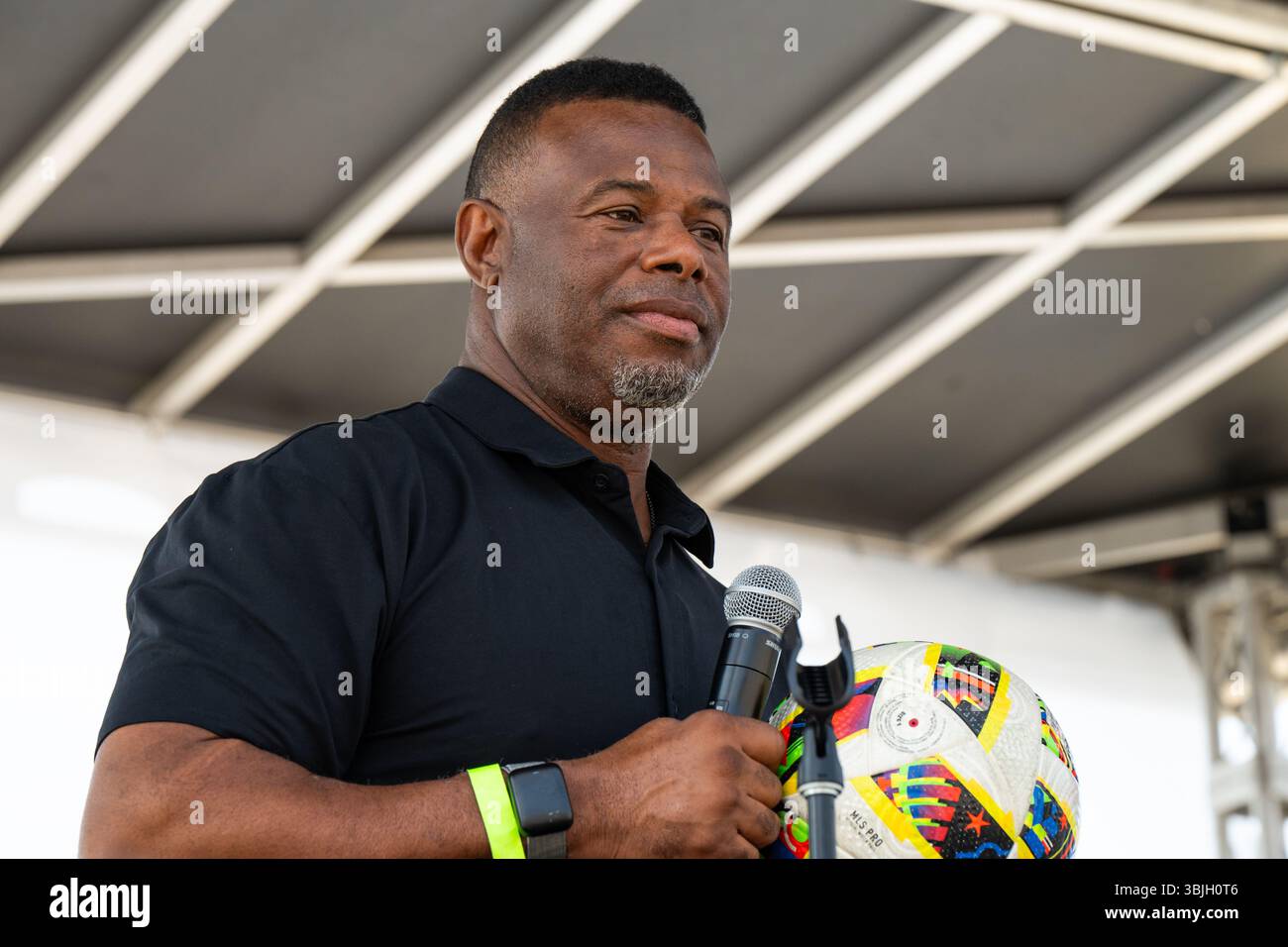 Seattle, USA. 15th Jun 2025. Ken griffy JR. as the Seattle Sounders an ...