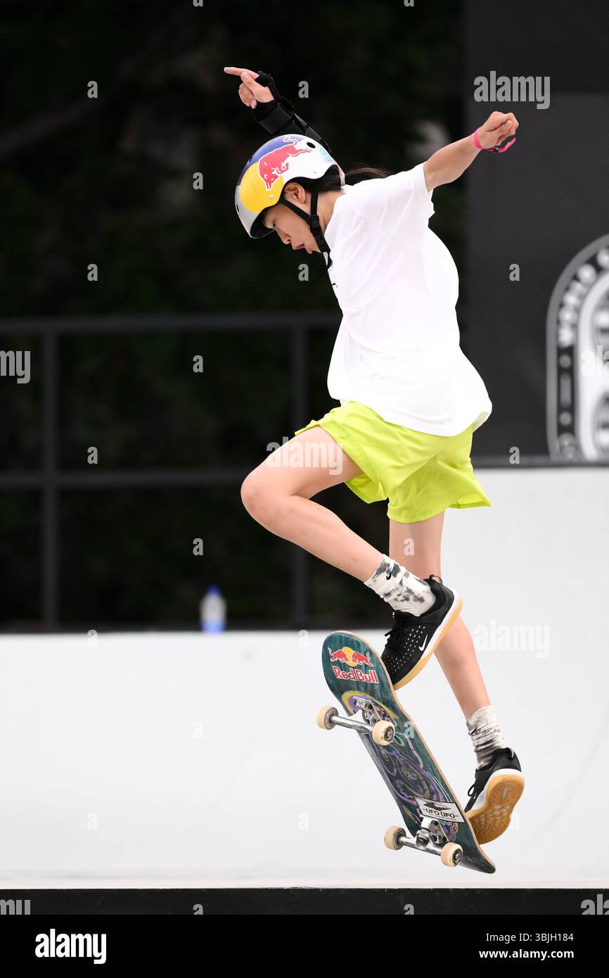 Ginwoo Onodera of Japan competes in the men's final of the street ...