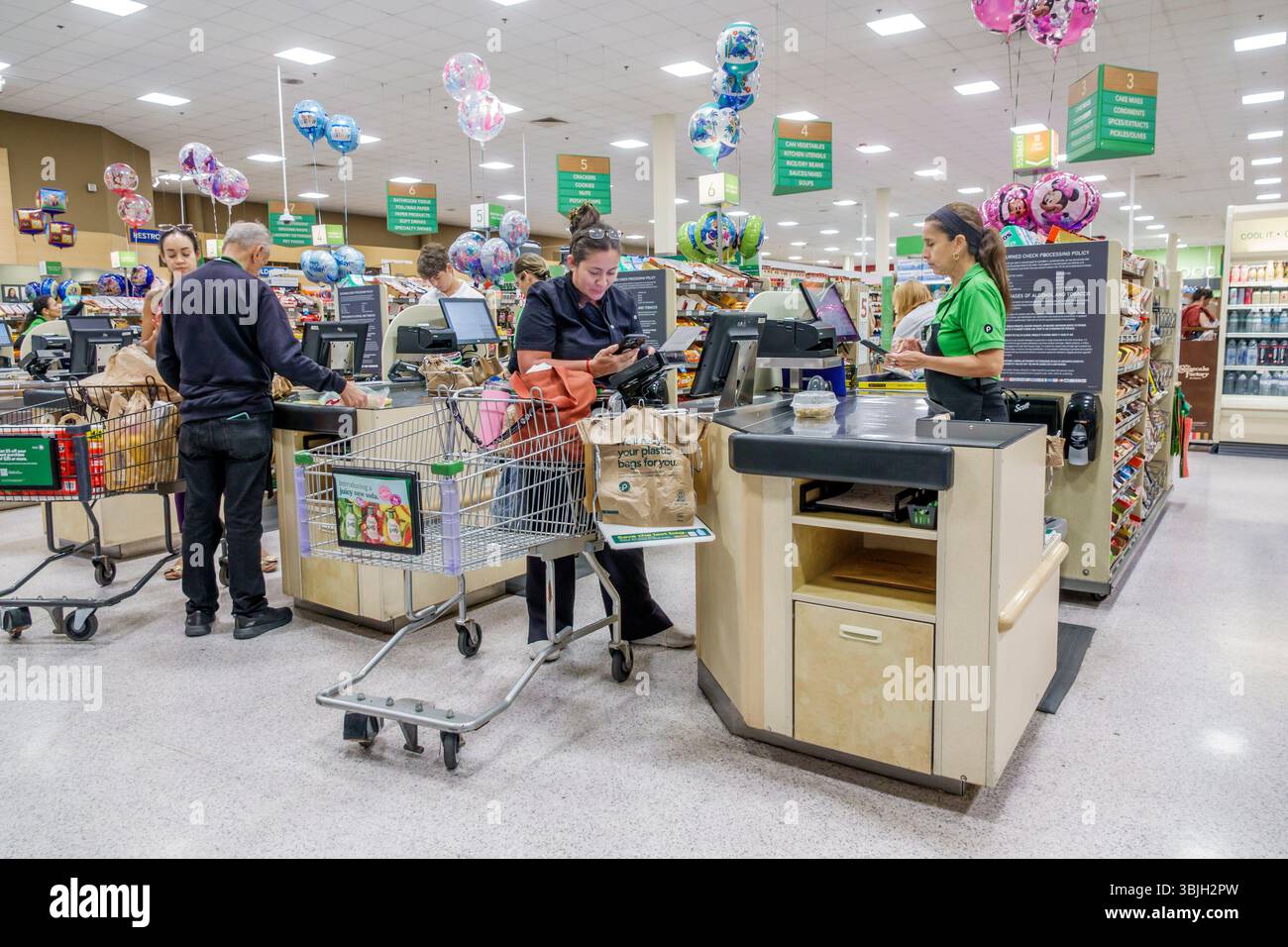 Publix grocery store inside interior supermarket hi-res stock ...