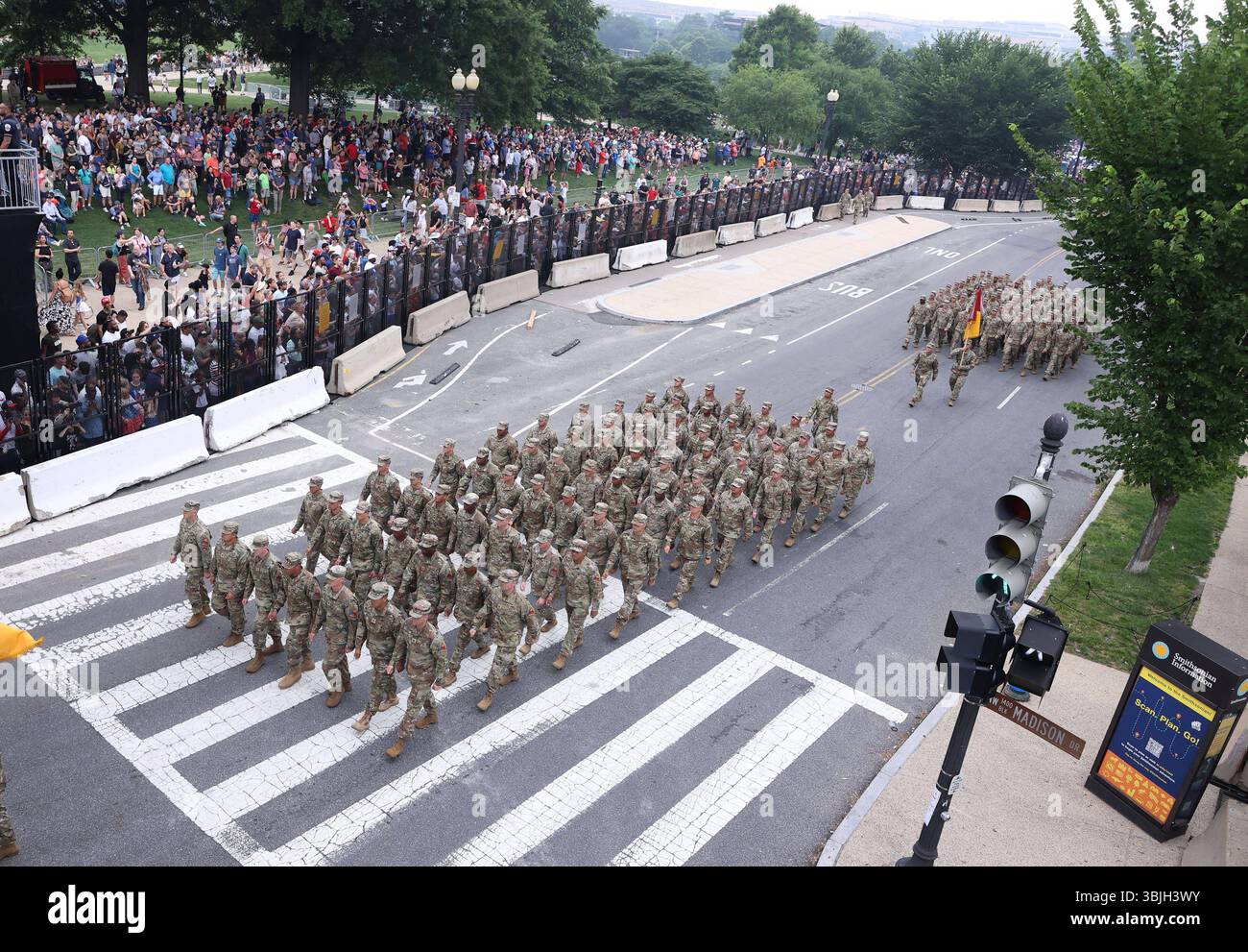 ArmyÕs 250th birthday celebration parade in Washington, USA, Washington ...