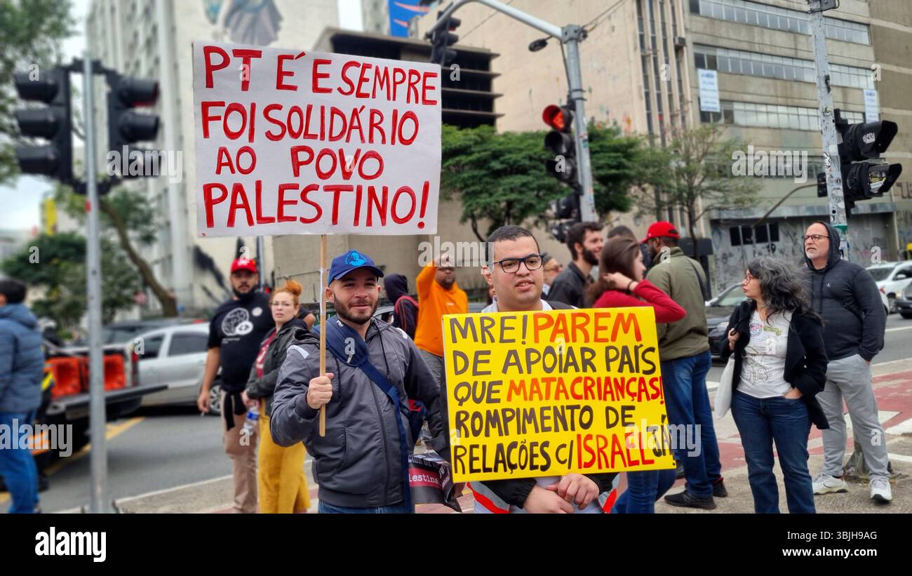 Sao Paulo, Brazil. 15th June, 2025. Thousands of protestors gather at ...