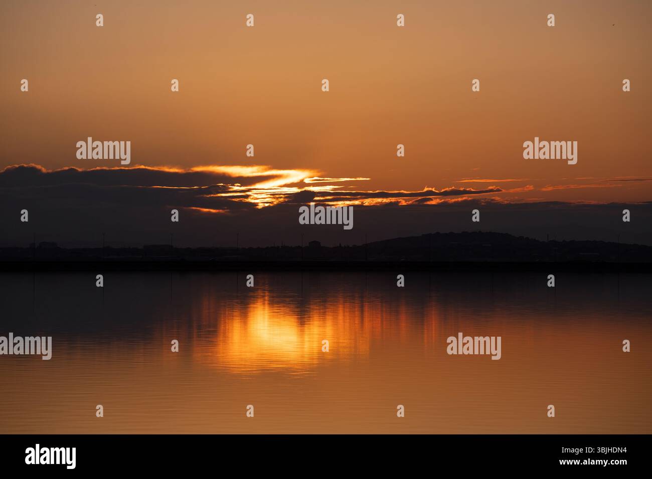 Sunset park bright yellow orange hi-res stock photography and images ...