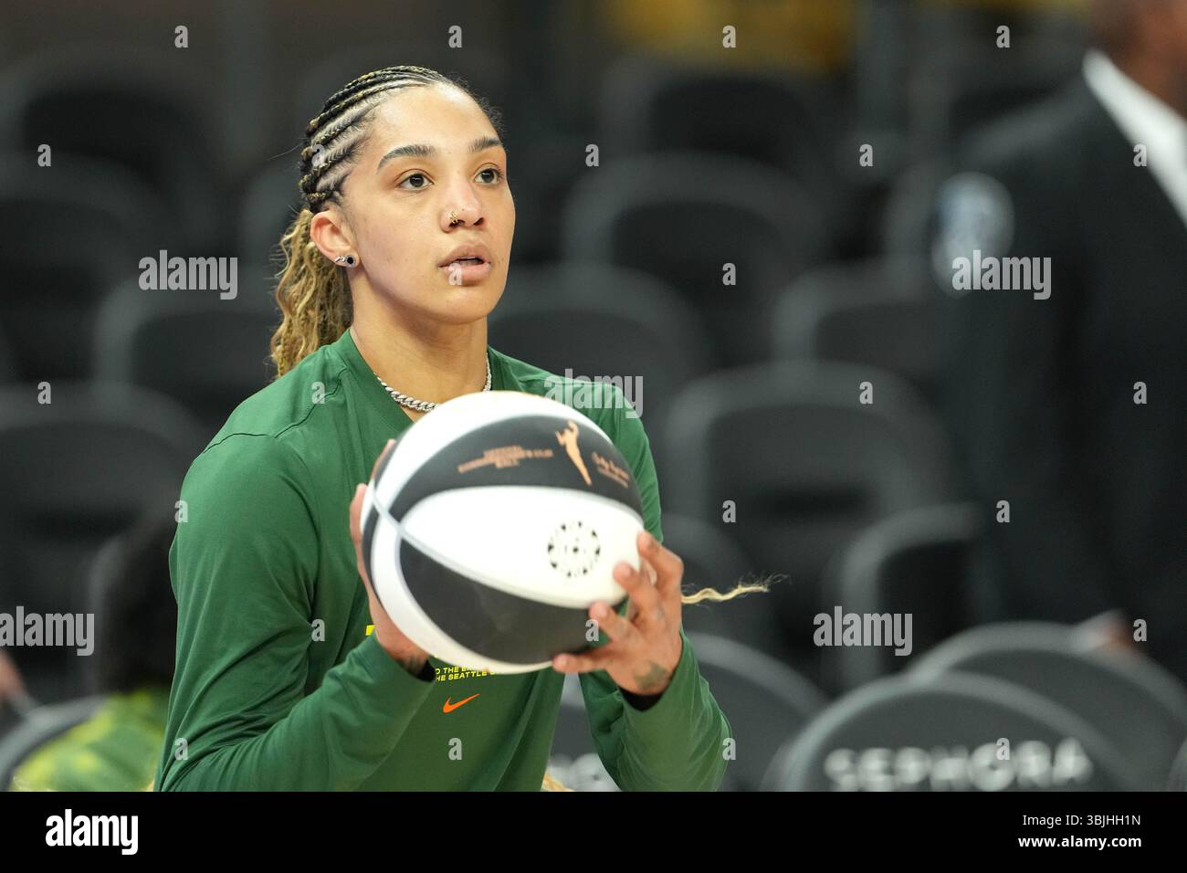 Seattle Storm forward Gabby Williams (5) during the pregame warmup of ...