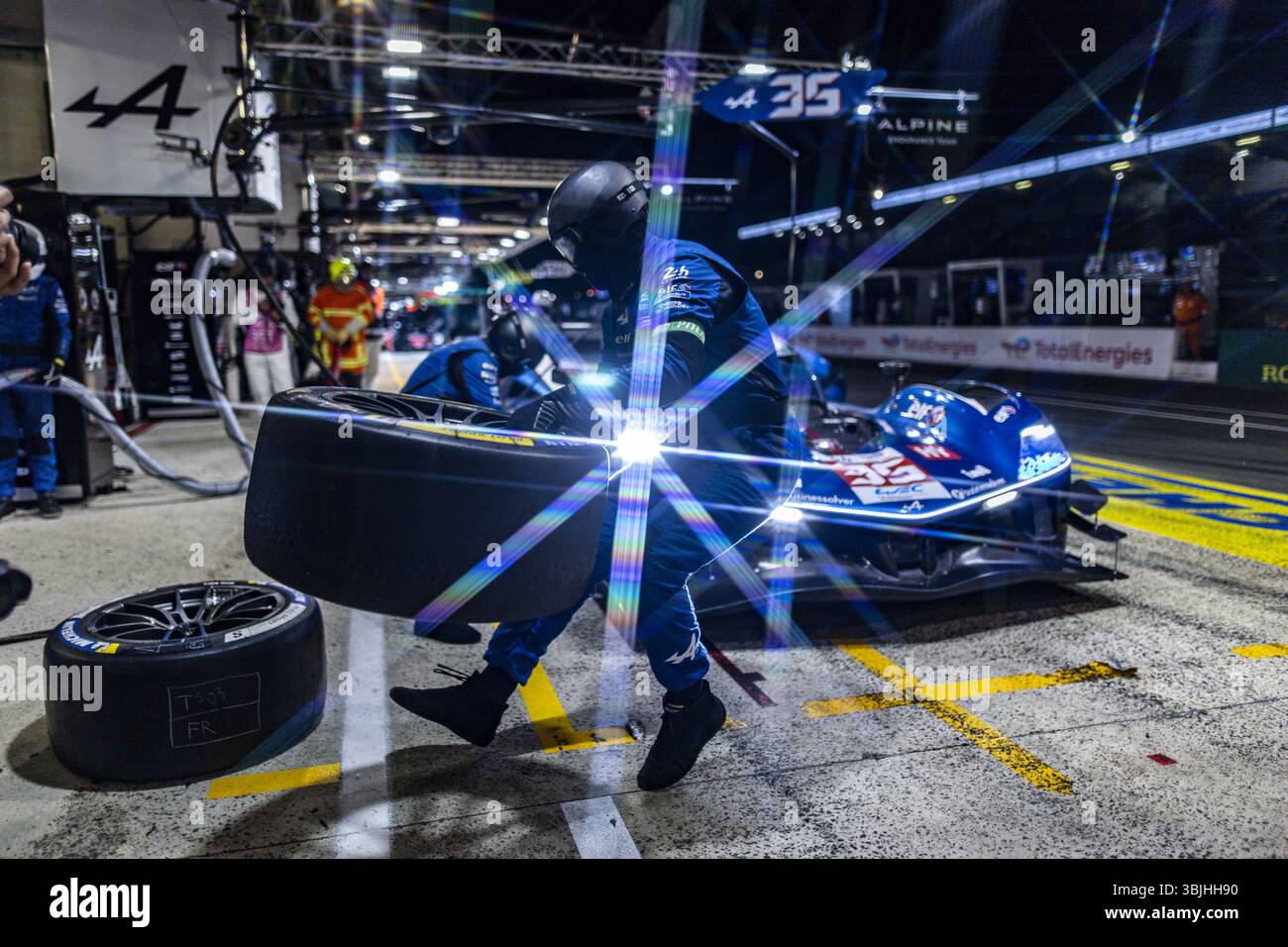 Alpine Endurance Team, pit stop during the 24 Hours of Le Mans 2025 ...