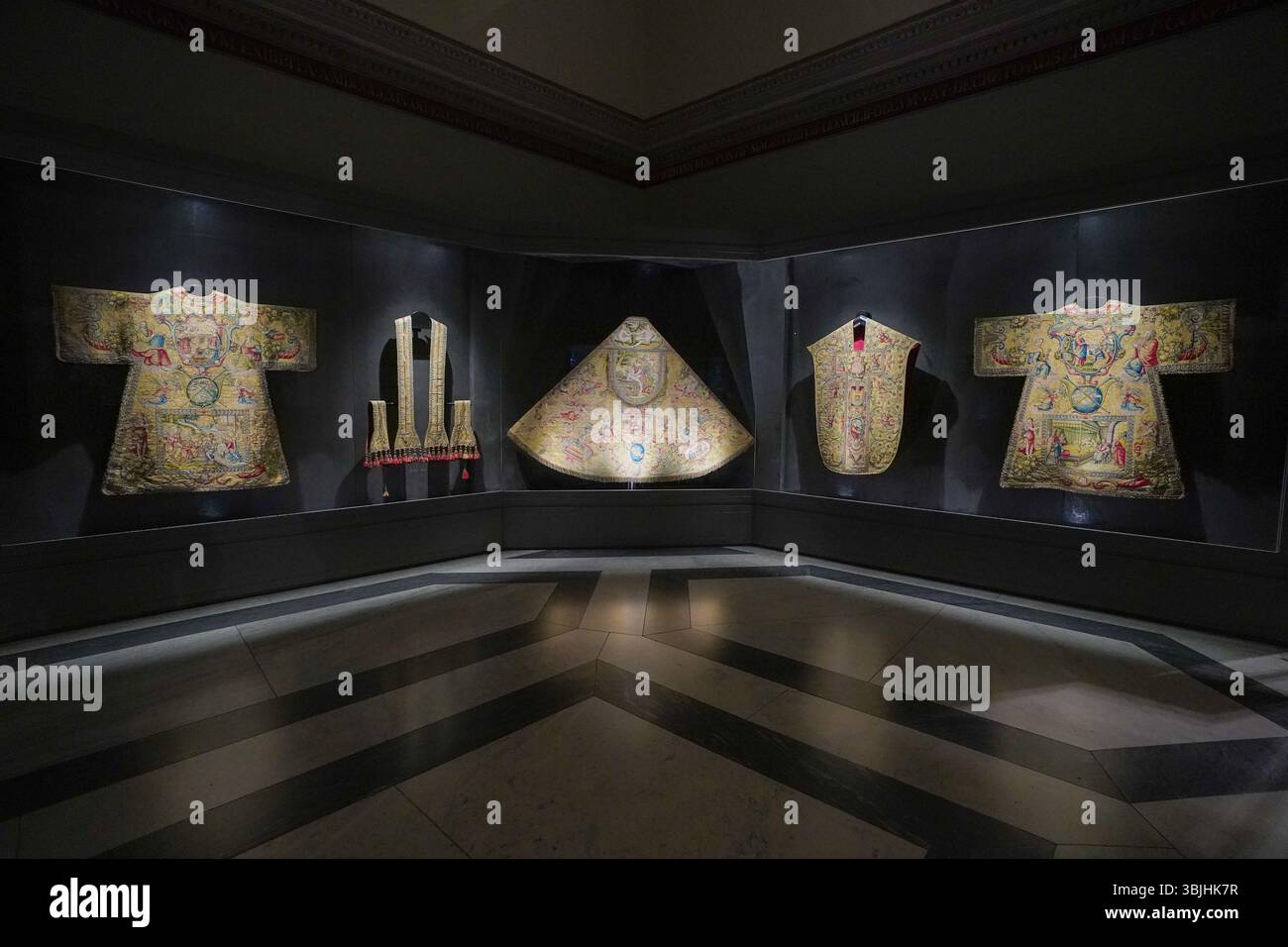 Pope robes at The Vatican Museums, Vatican City Stock Photo - Alamy