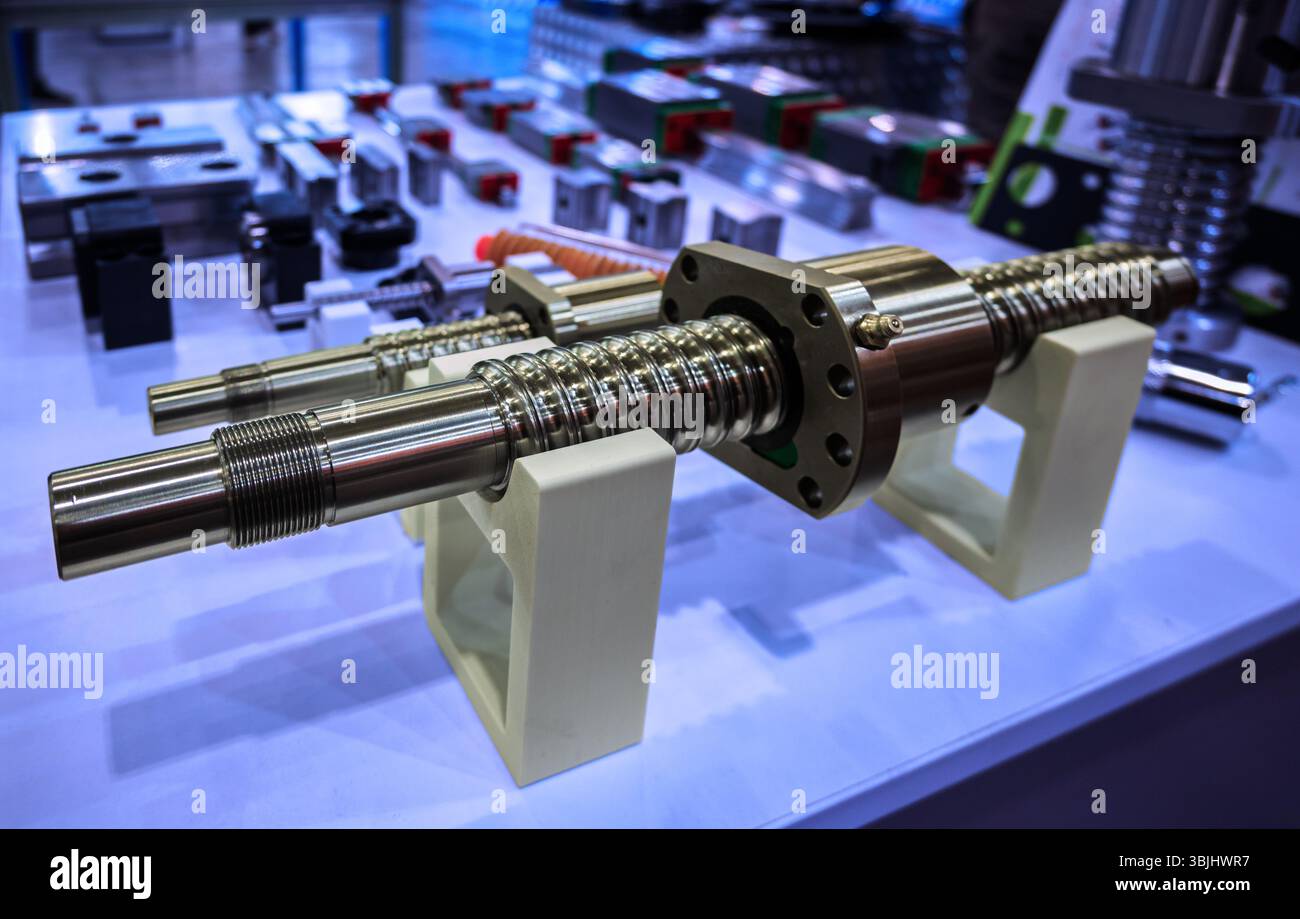 Linearguide hi-res stock photography and images - Alamy