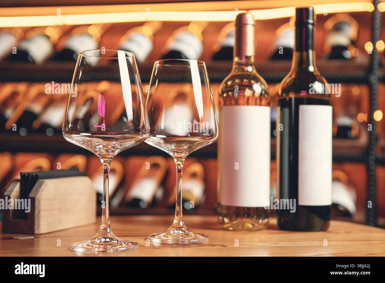 Elegant dining setup hi-res stock photography and images - Alamy