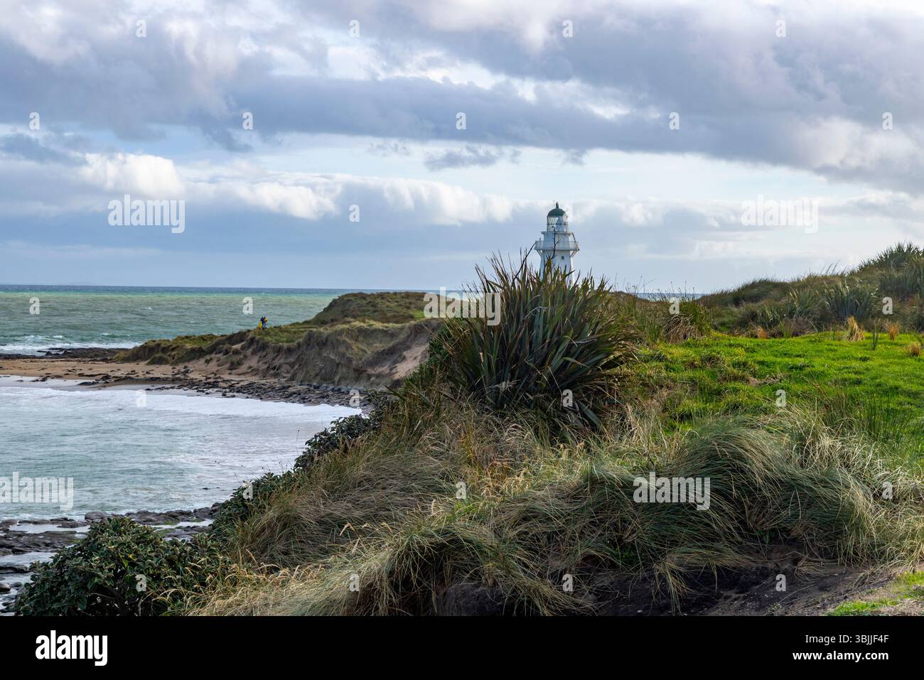 Waipapa Point Lighthouse, Catlins, South coast of New Zealand built in ...