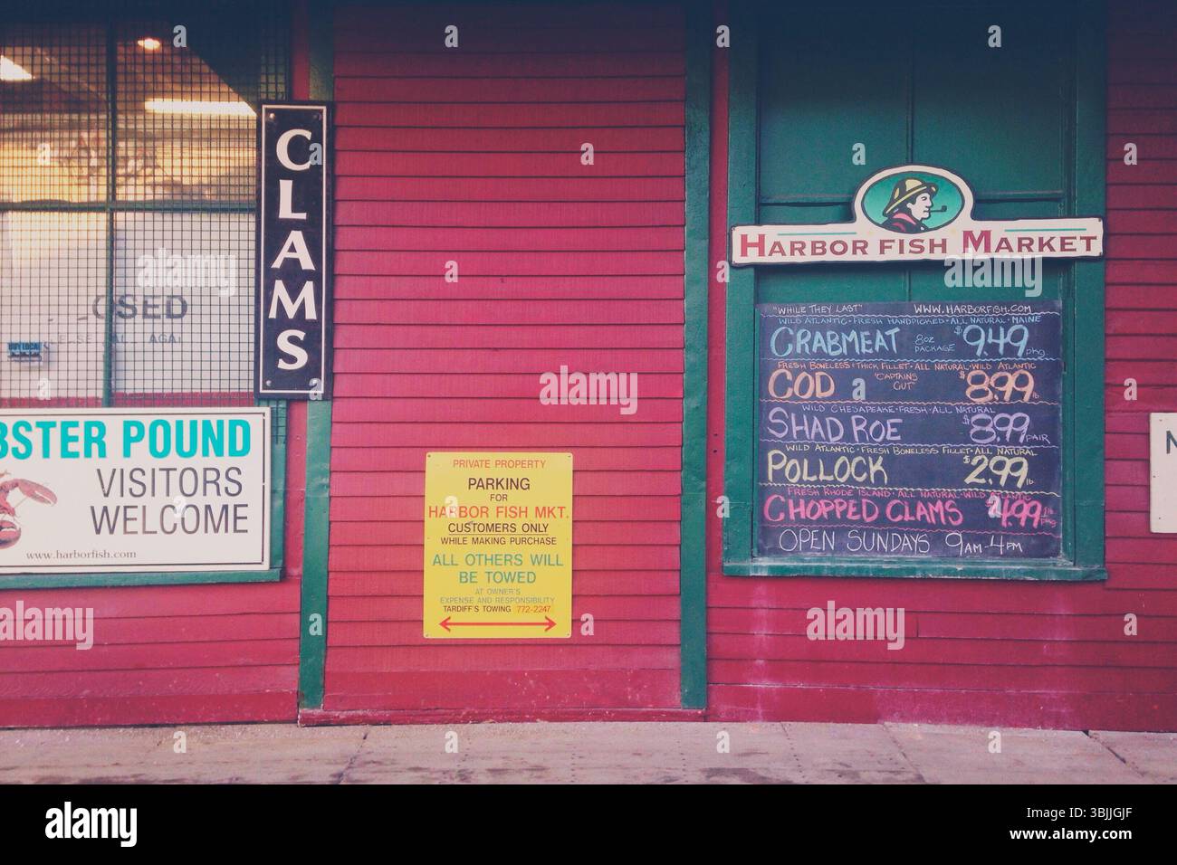 Exterior of Harbor Fish Market, Portland, Maine Stock Photo - Alamy