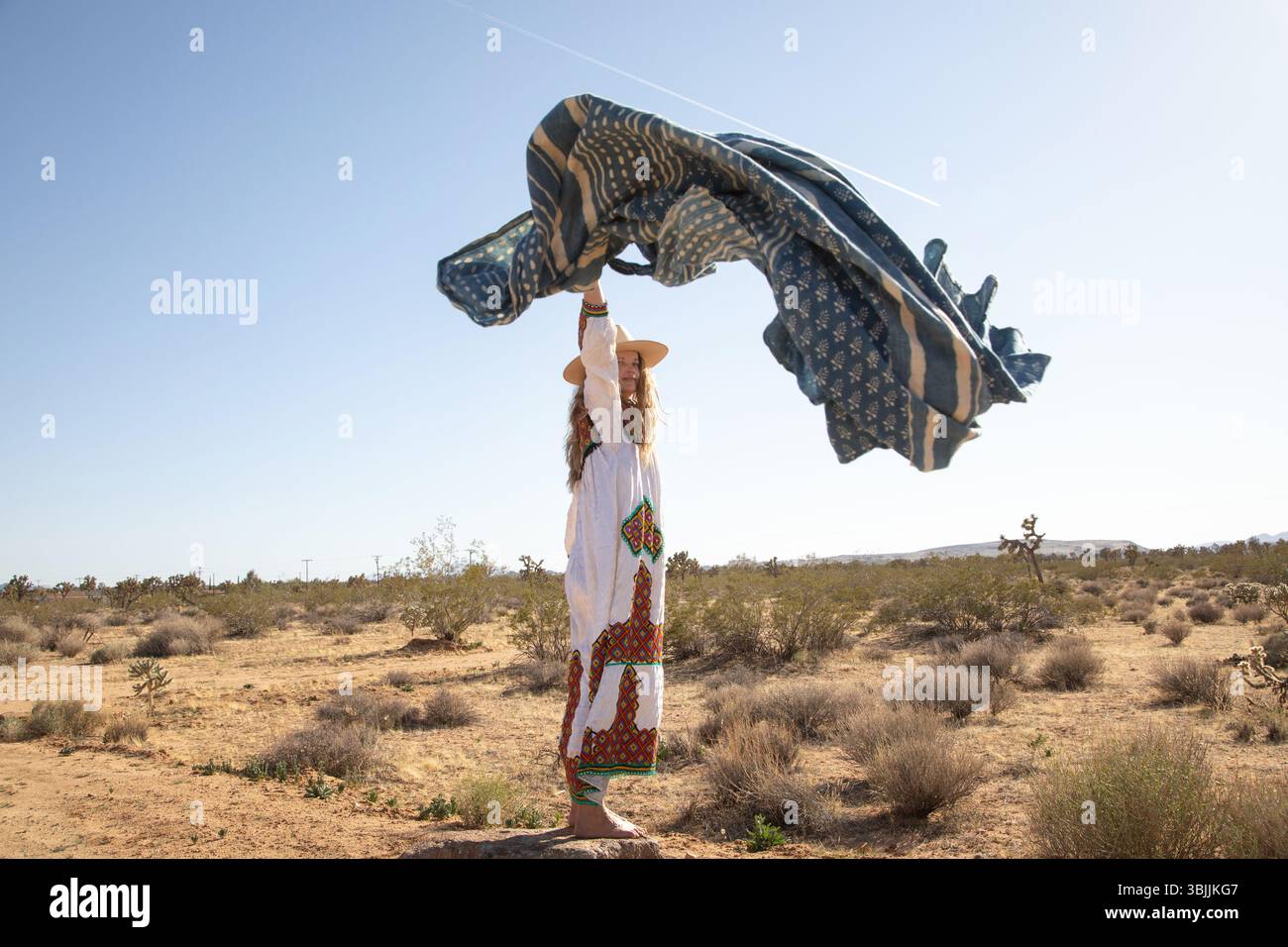 Wind blowing blue blanket hi-res stock photography and images - Alamy