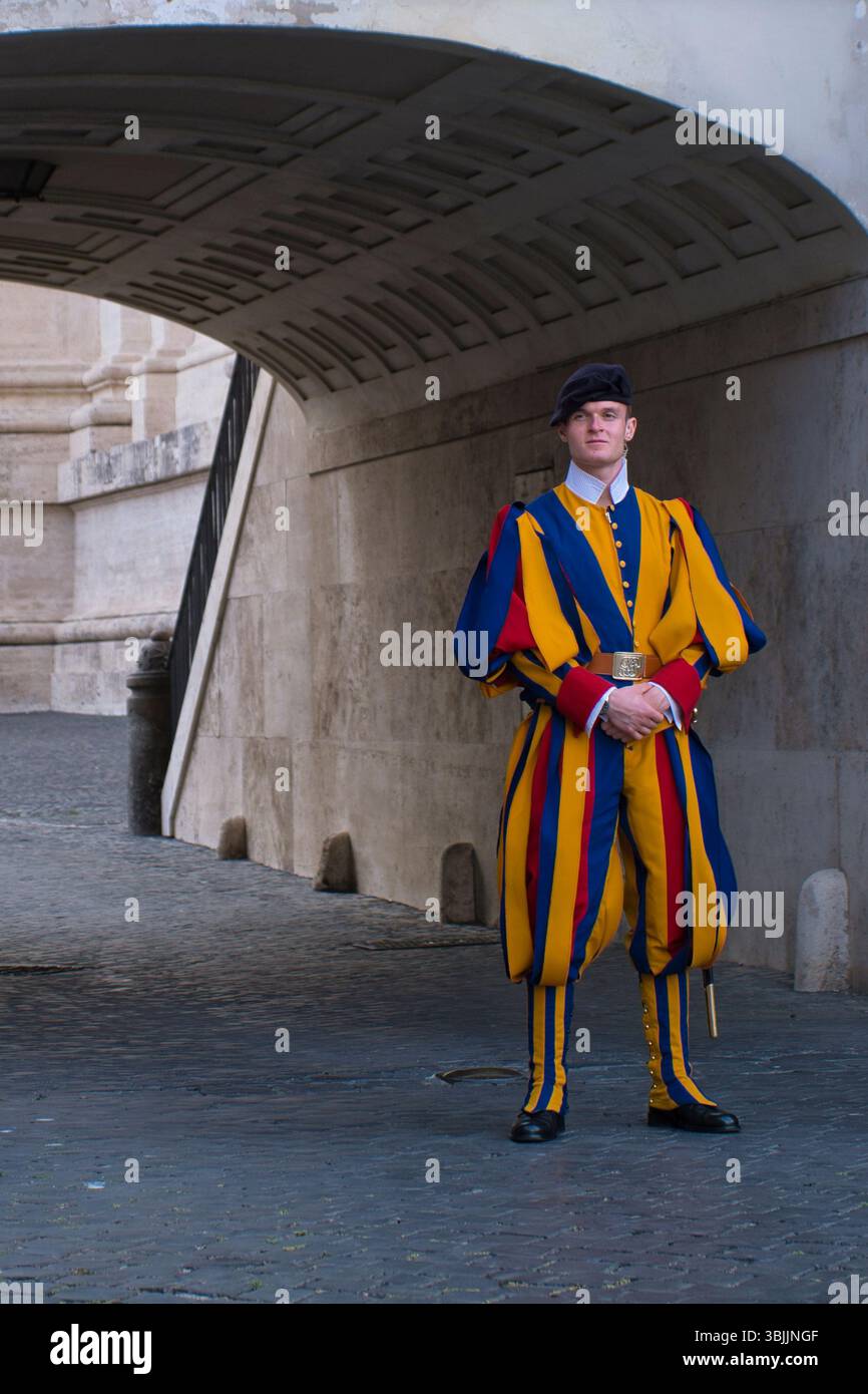 Member of the Swiss Guards at the Vatican in Rome, Italy Stock Photo ...