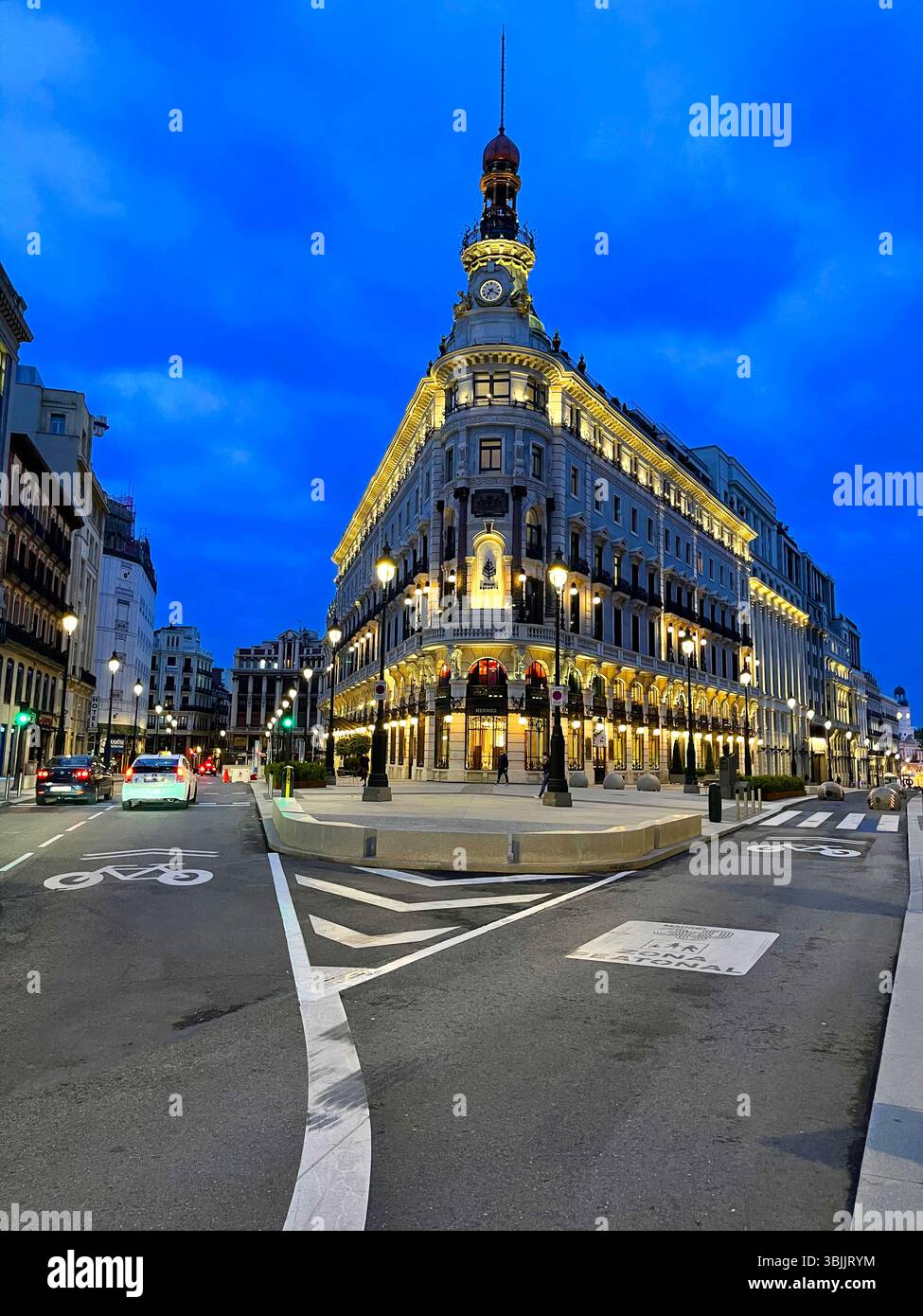 Sevilla street night view smartphone stock photos and images - Alamy