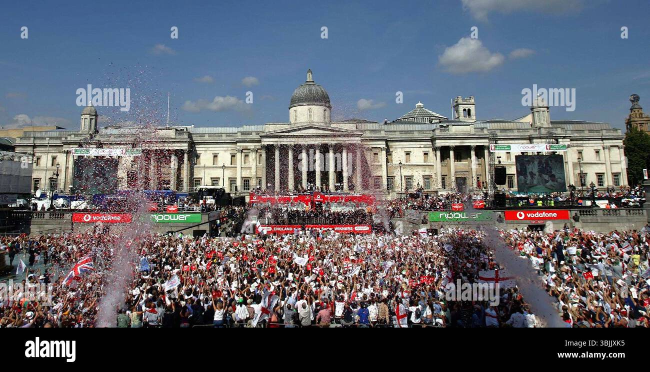 File photo dated 13-09-2005 of the Ashes victory parade in Trafalgar ...