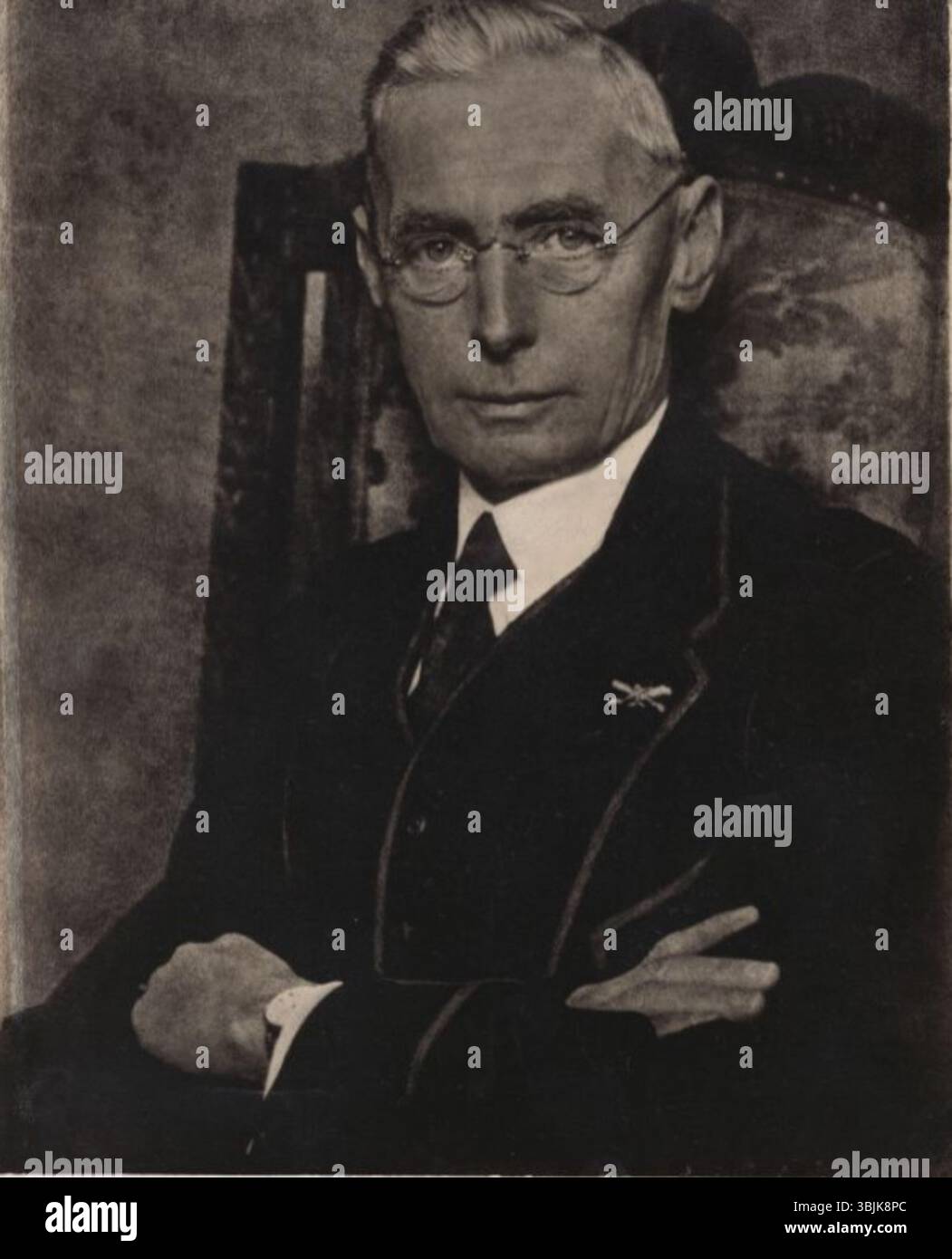 This circa 1935 oil print on gelatin paper by Hugo Erfurth portrays ...