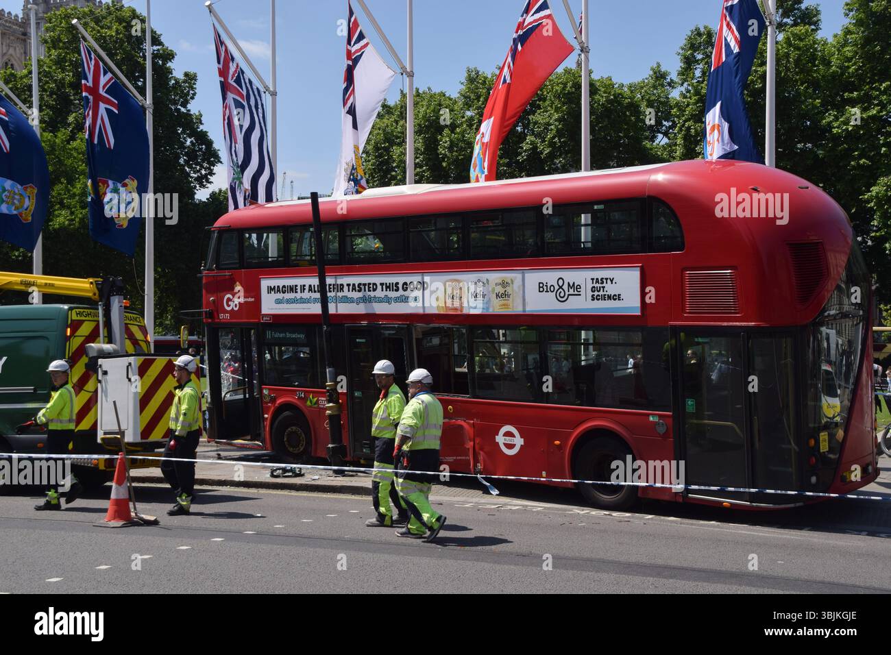 London, UK. 16th June 2025. Police officers and workers on the scene in ...
