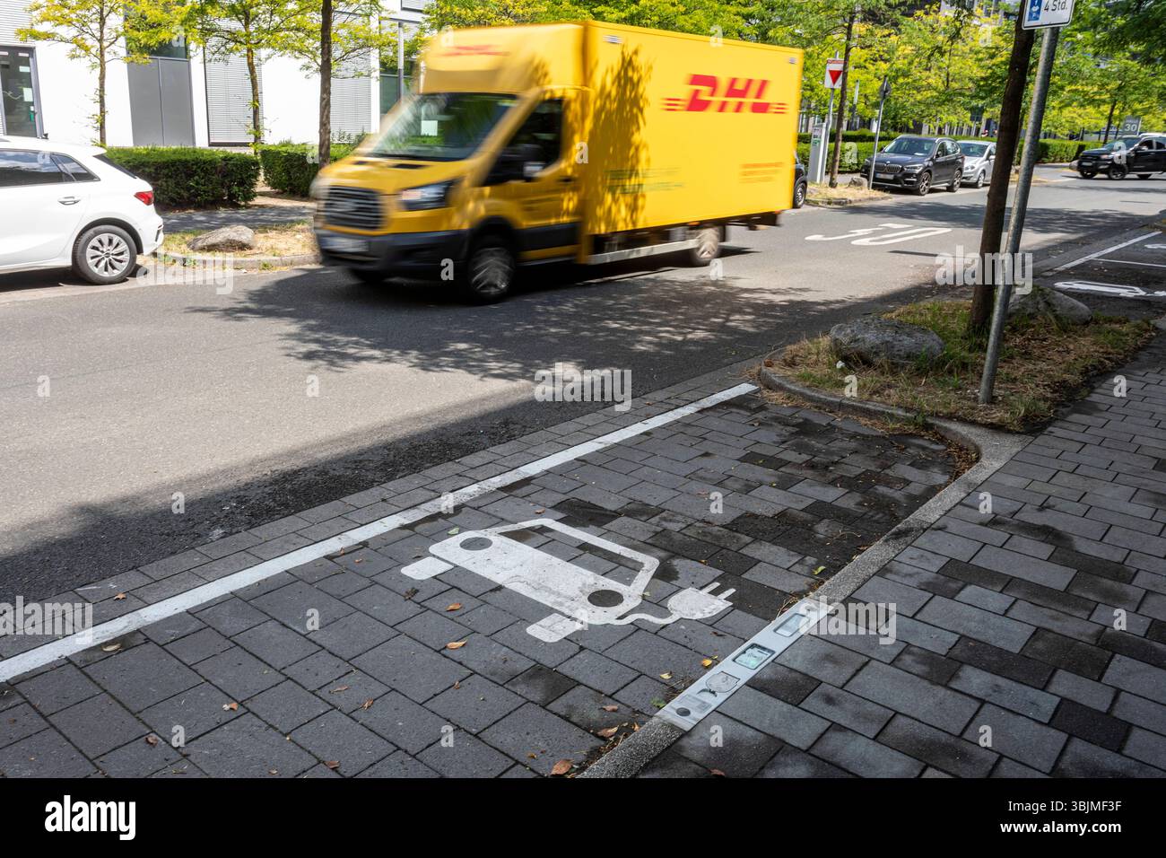 Platzsparende Ladebordsteine in Derendorf Düsseldorf, Nordrhein ...