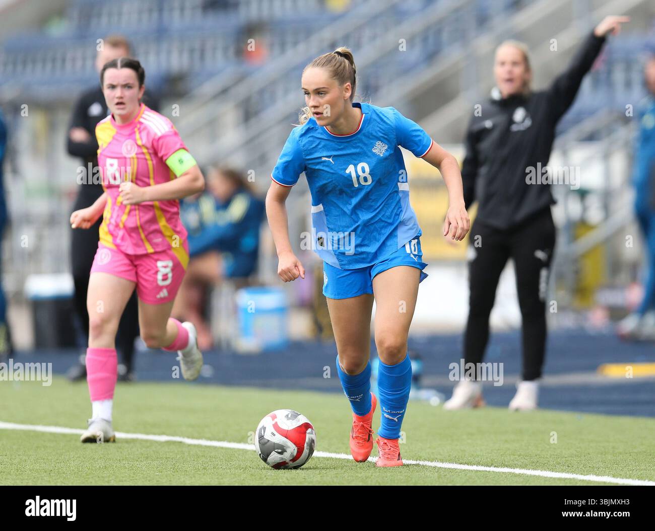 Scotland v iceland football june hi-res stock photography and images ...