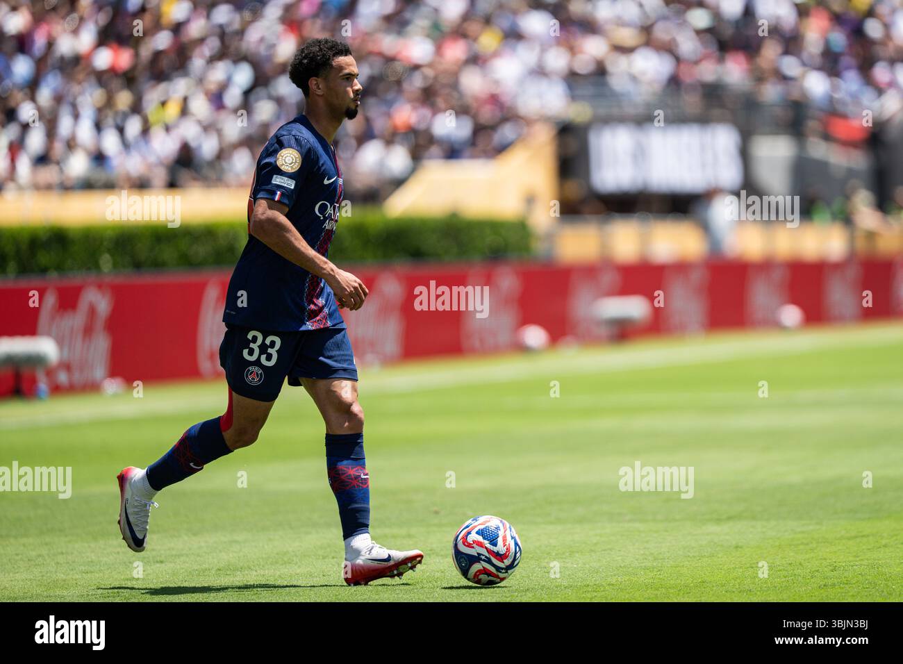 Paris Saint-Germain midfielder Warren Zaire-Emery (33) during a 2025 ...