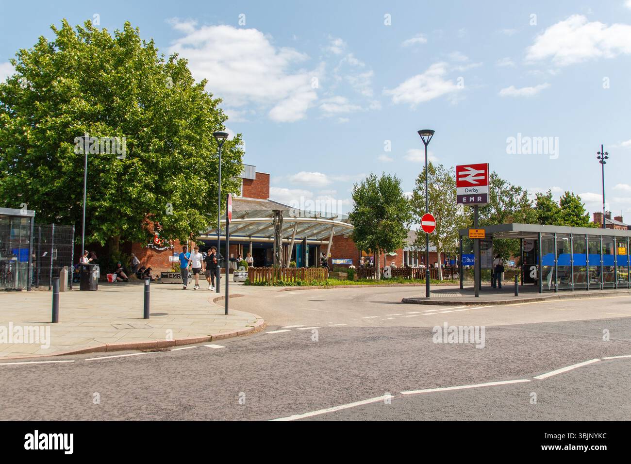 Derby station hi-res stock photography and images - Alamy
